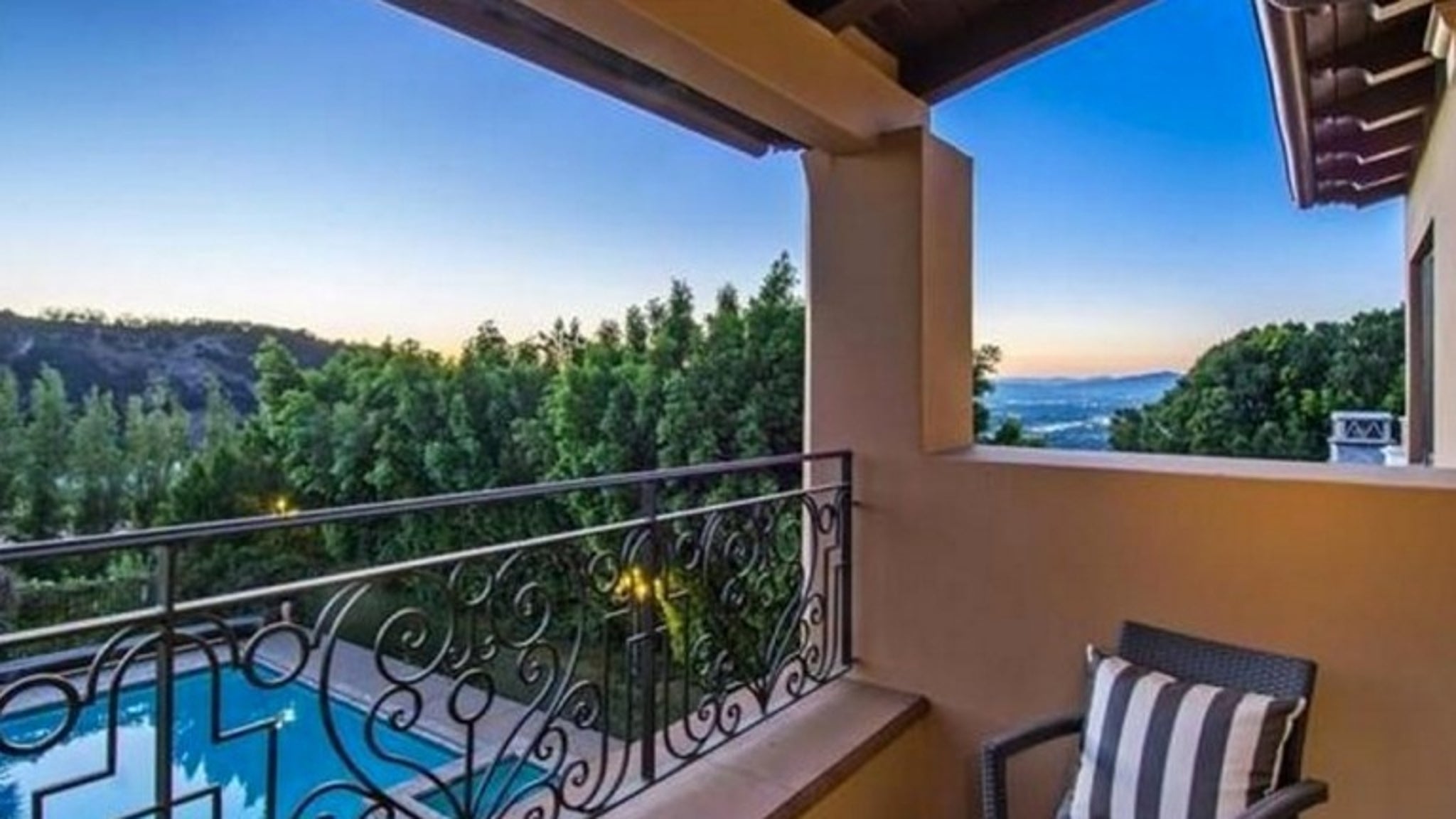 Big Sean Buys Slash's Rockin' Beverly Hills Mansion