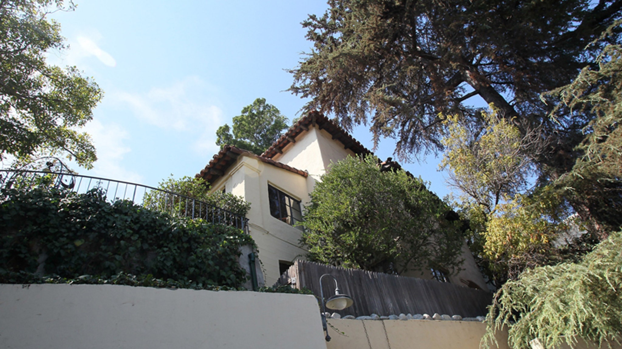 Johnny Lewis -- Crime Scene Photos