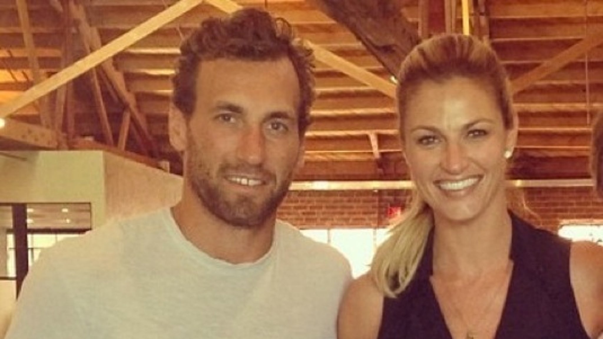 Erin Andrews & Jarrett Stoll -- The Happy Couple