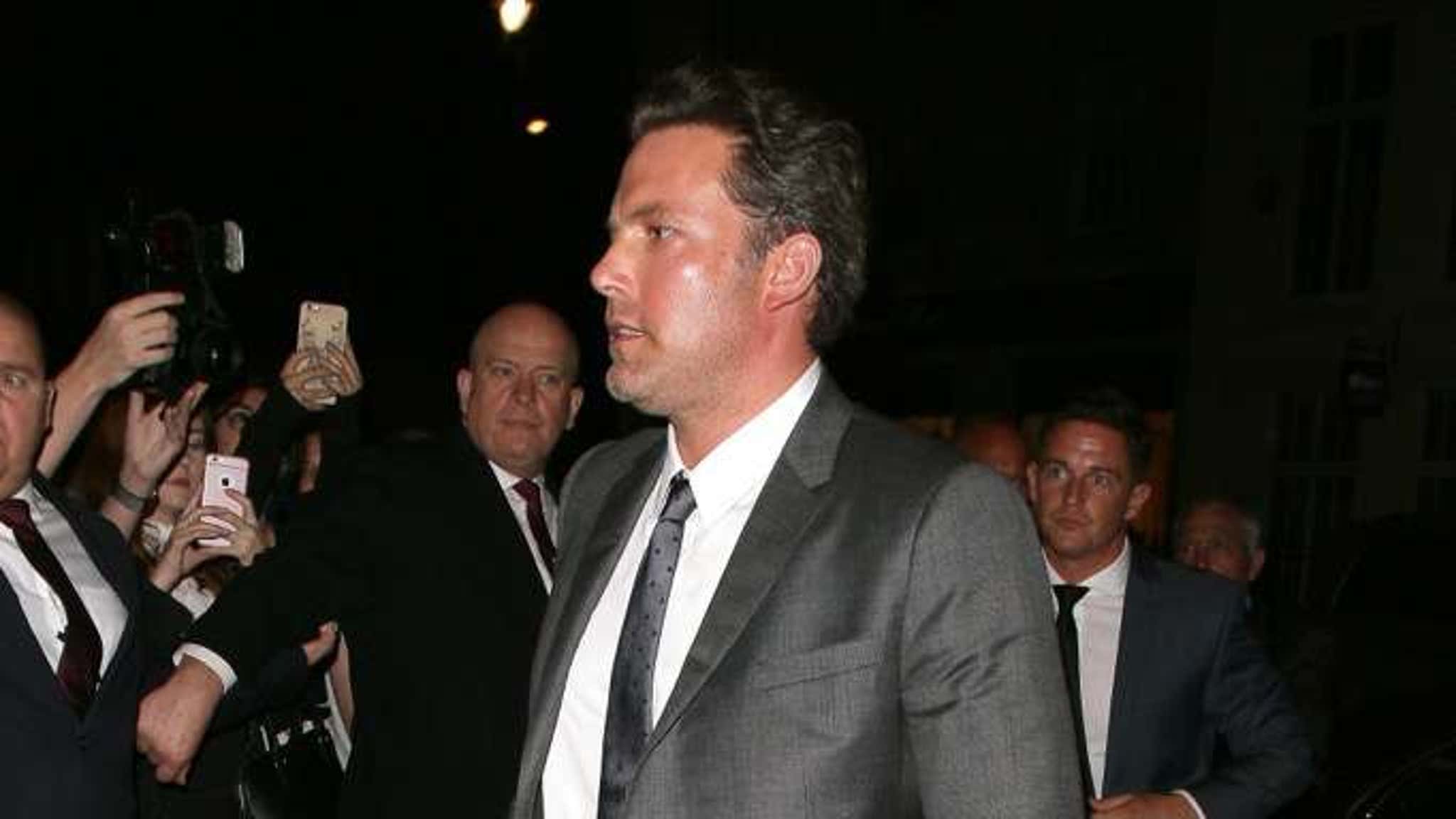 Ben Affleck Has Utility Belt FAIL