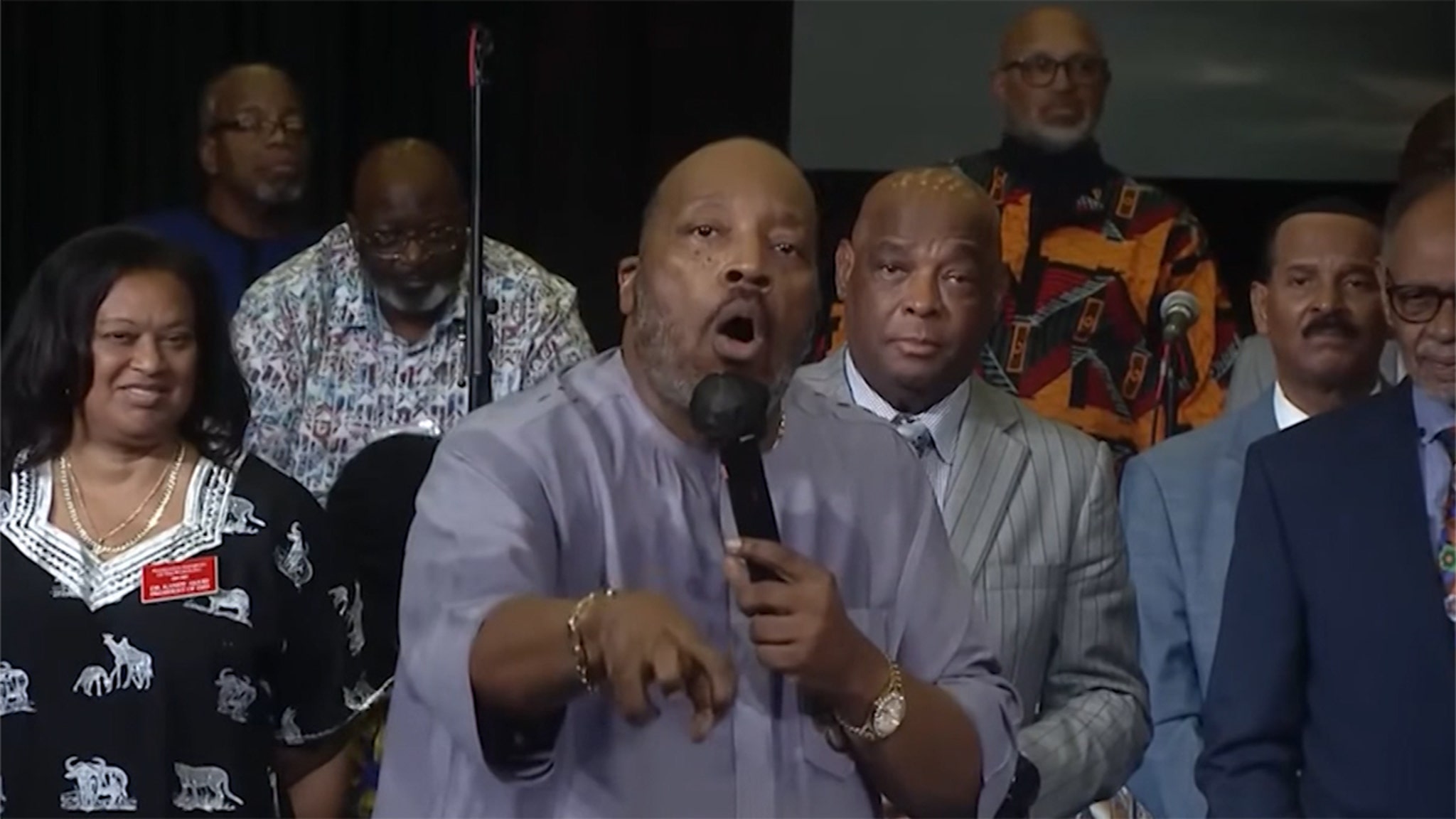 Marvin Sapp Locks Doors Until Congregation Coughs Up $40K