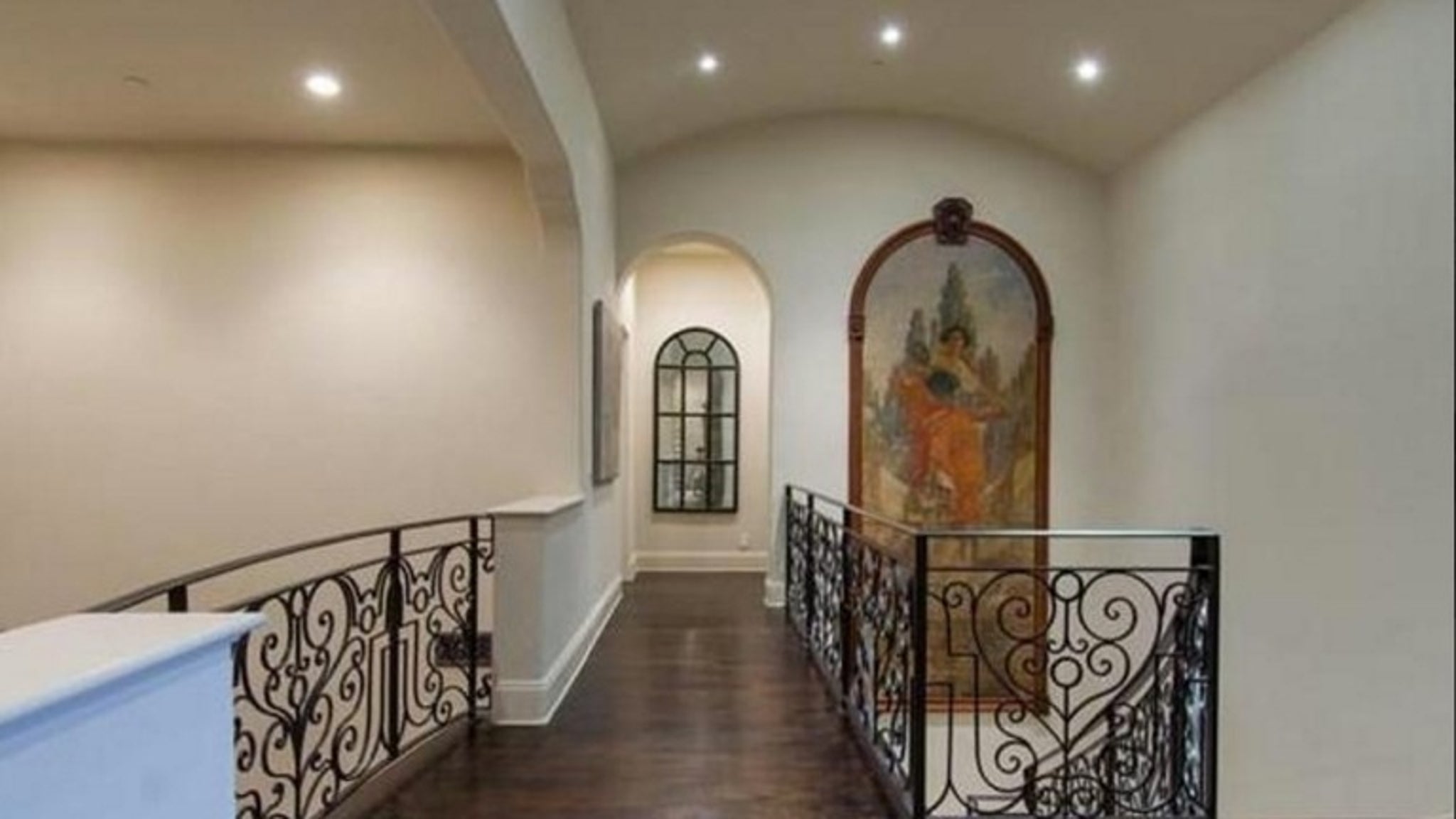 Big Sean Buys Slash's Rockin' Beverly Hills Mansion