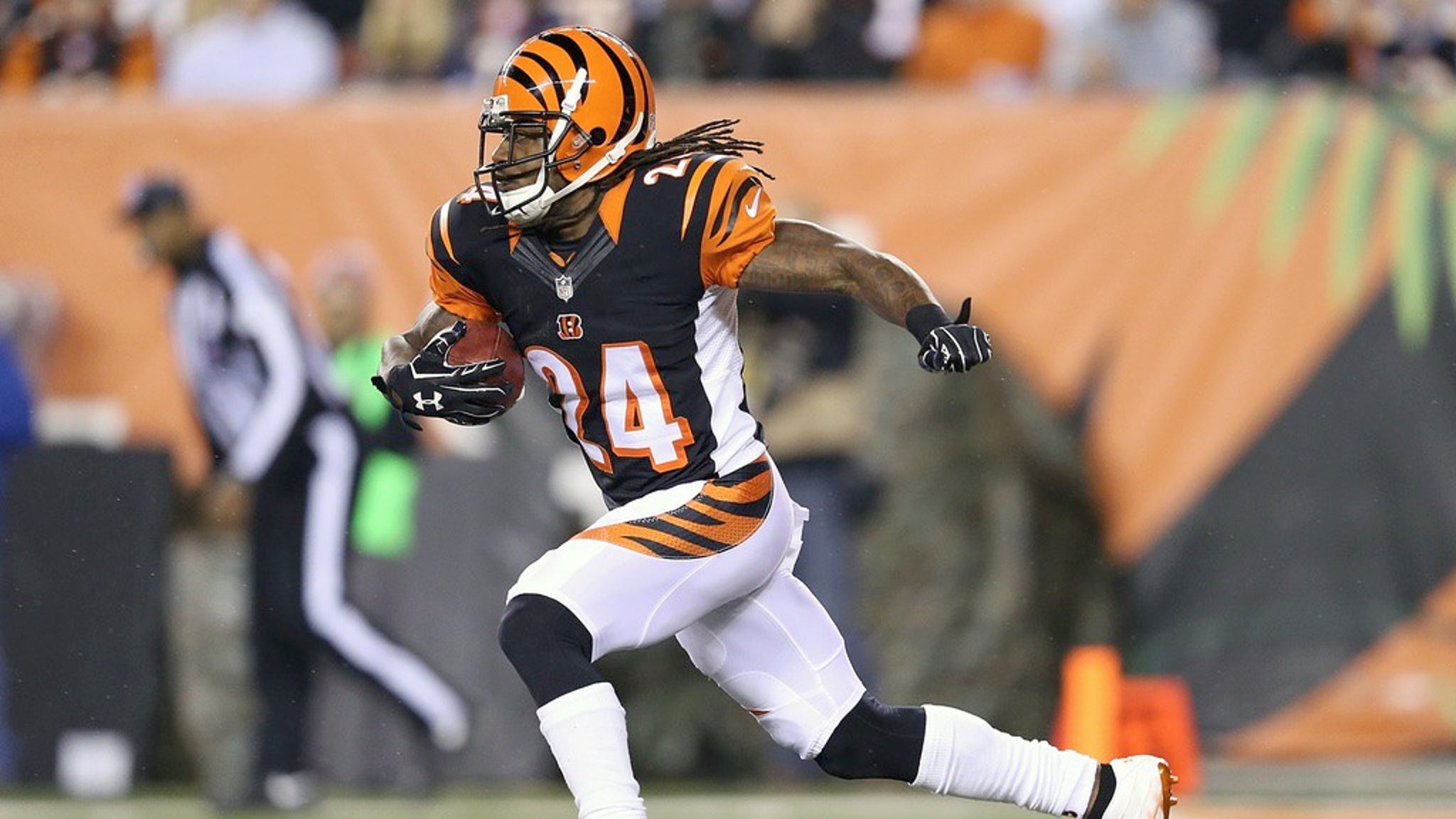 Pacman Jones On The Field