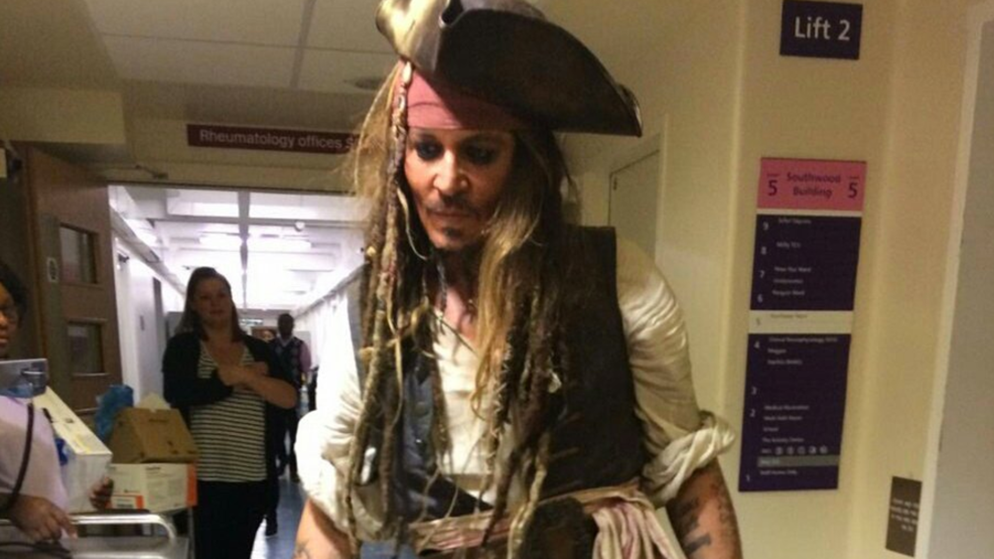 Johnny Depp Visits Children's Hospital as Jack Sparrow