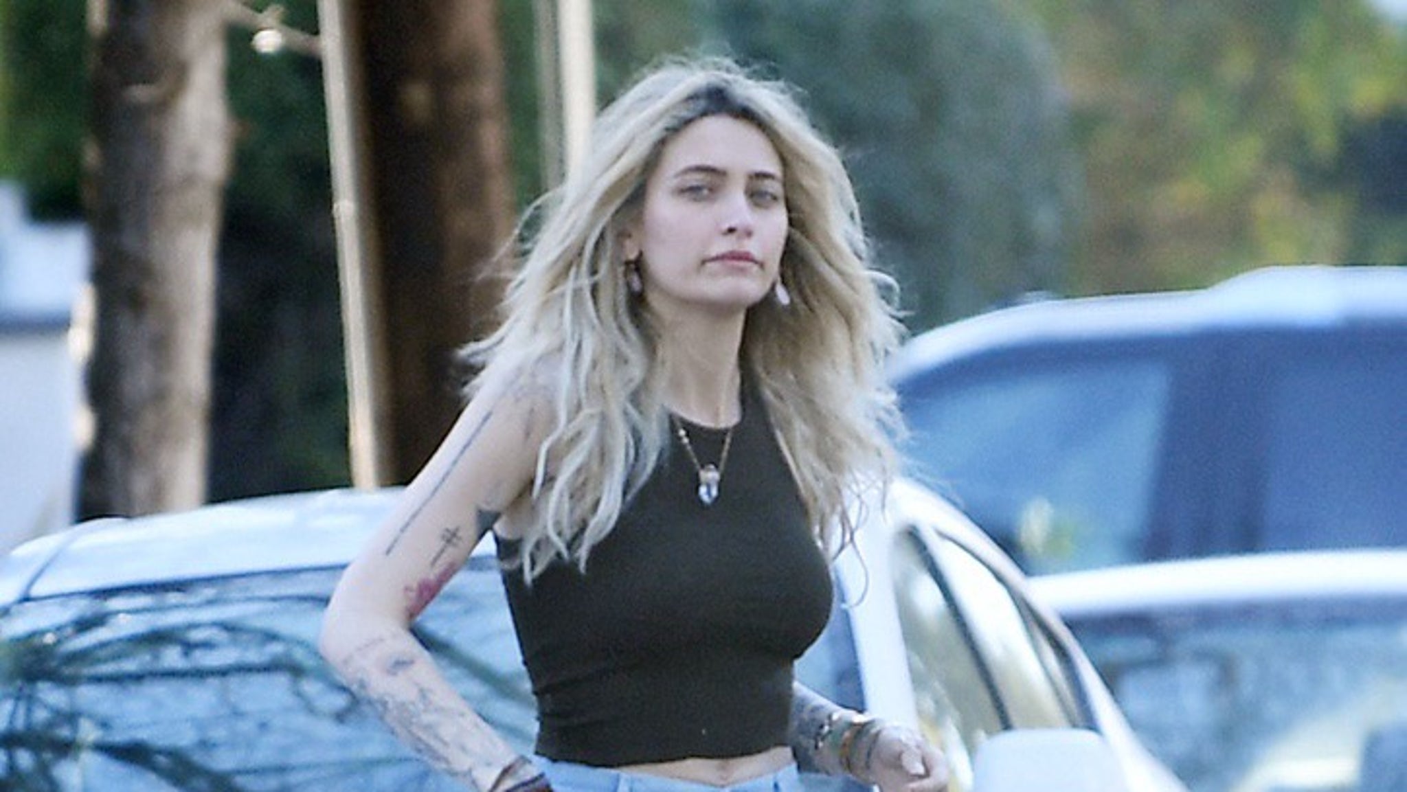 Paris Jackson Rockin' Out While Recording New Album