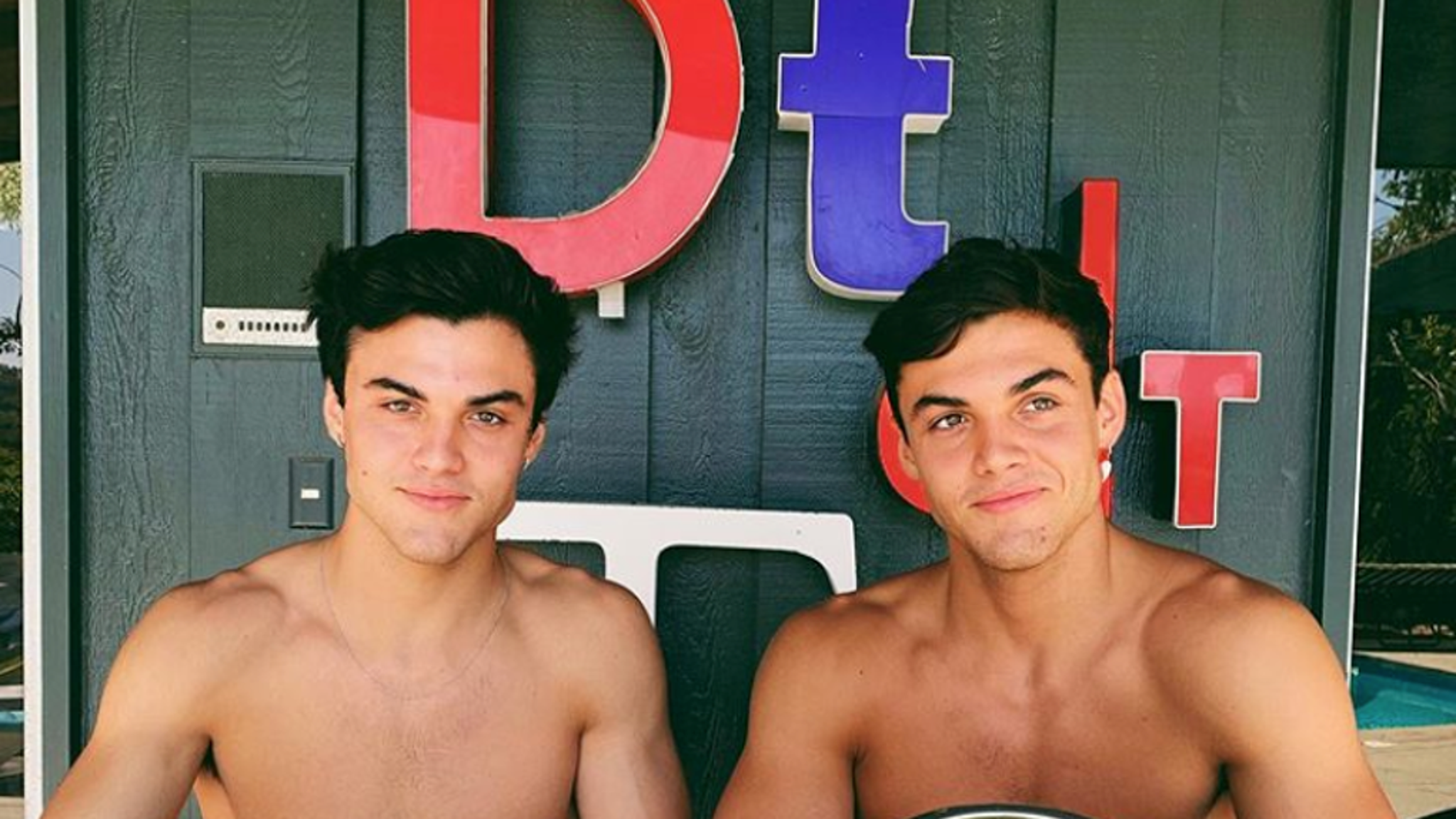 Dolan Twins' Shirtless Shots -- Oh Brother!
