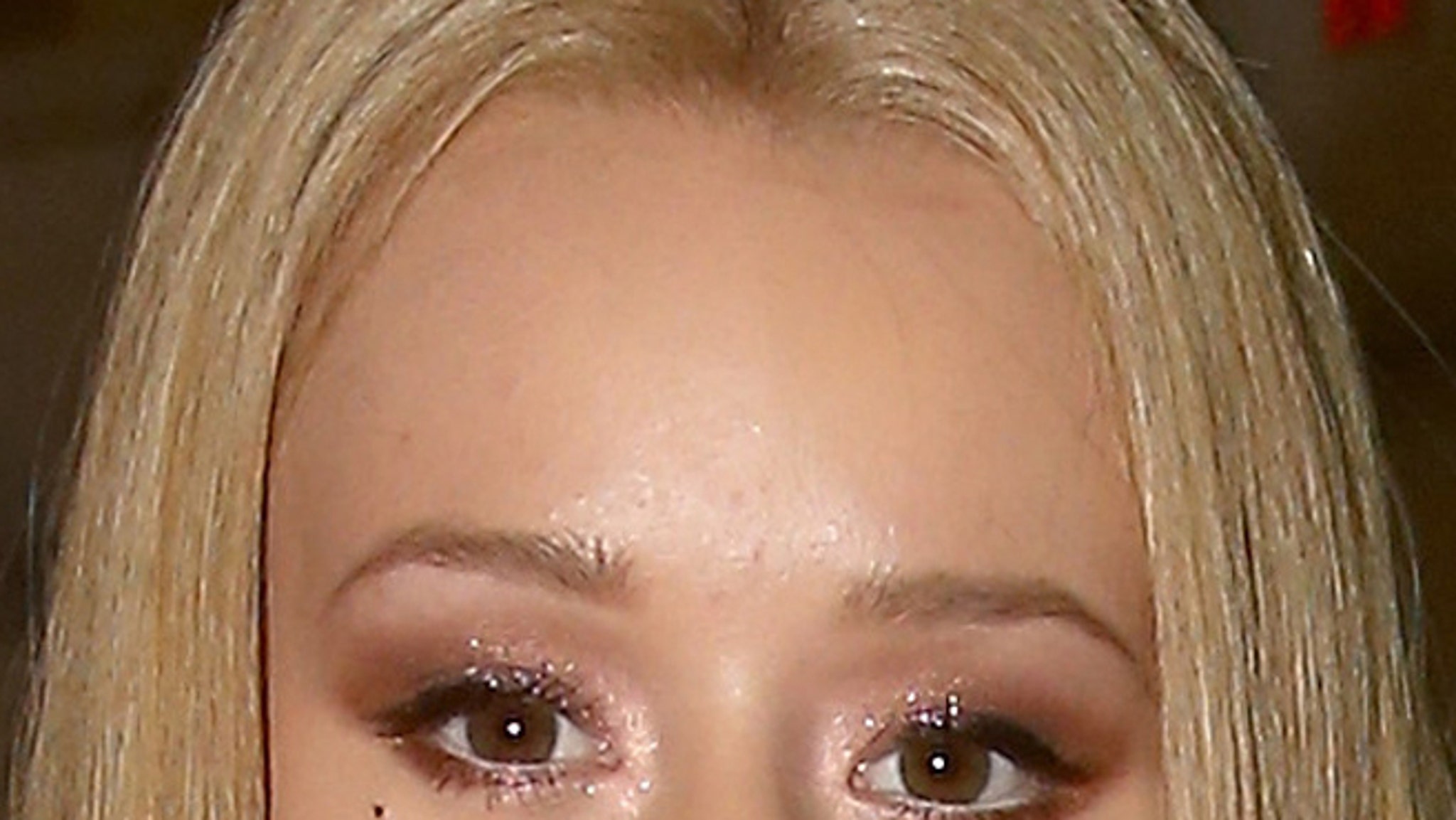 A Closer Look At Iggy Azalea's Face!