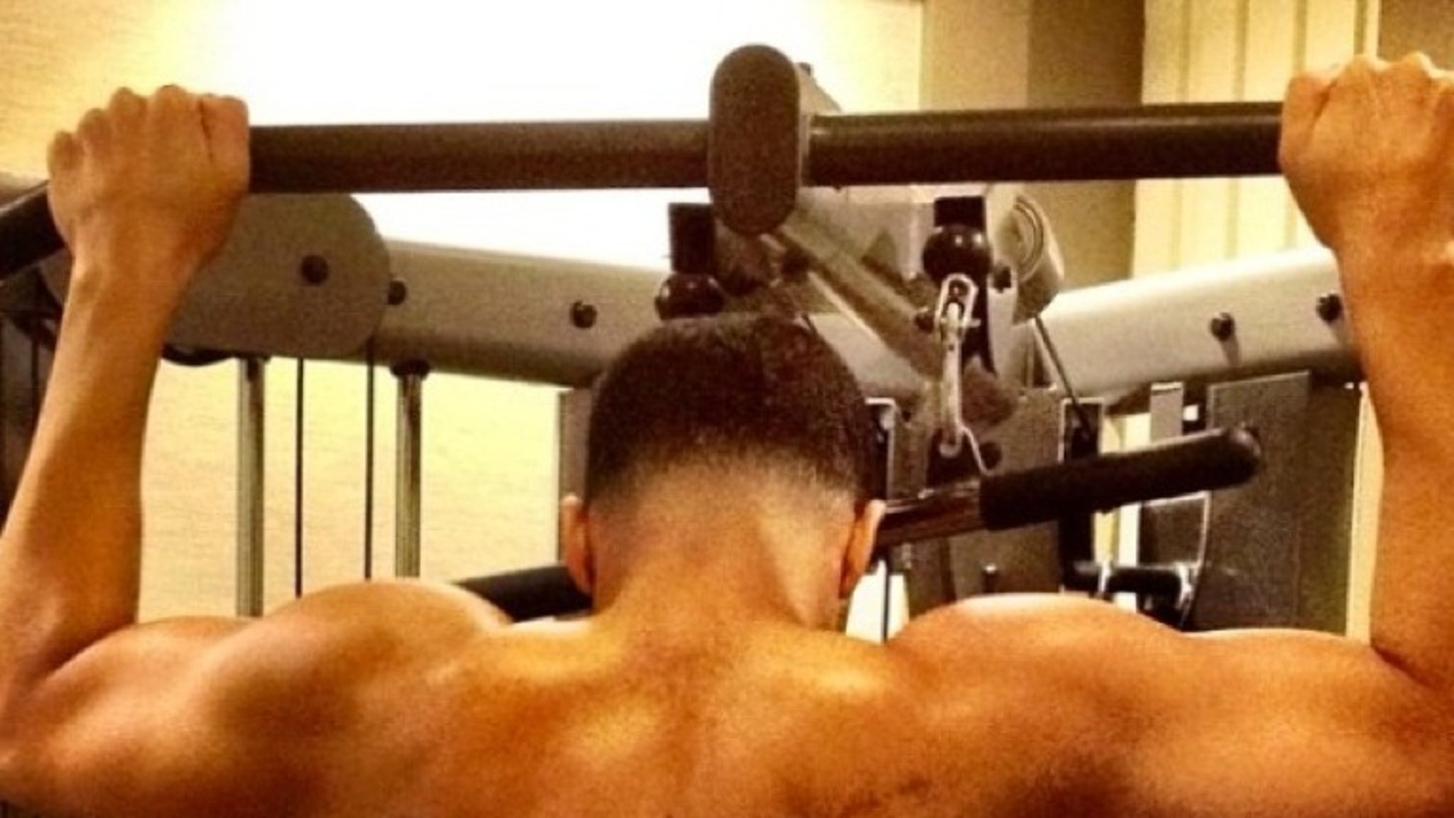 Drake's Sexy Shirtless Photos