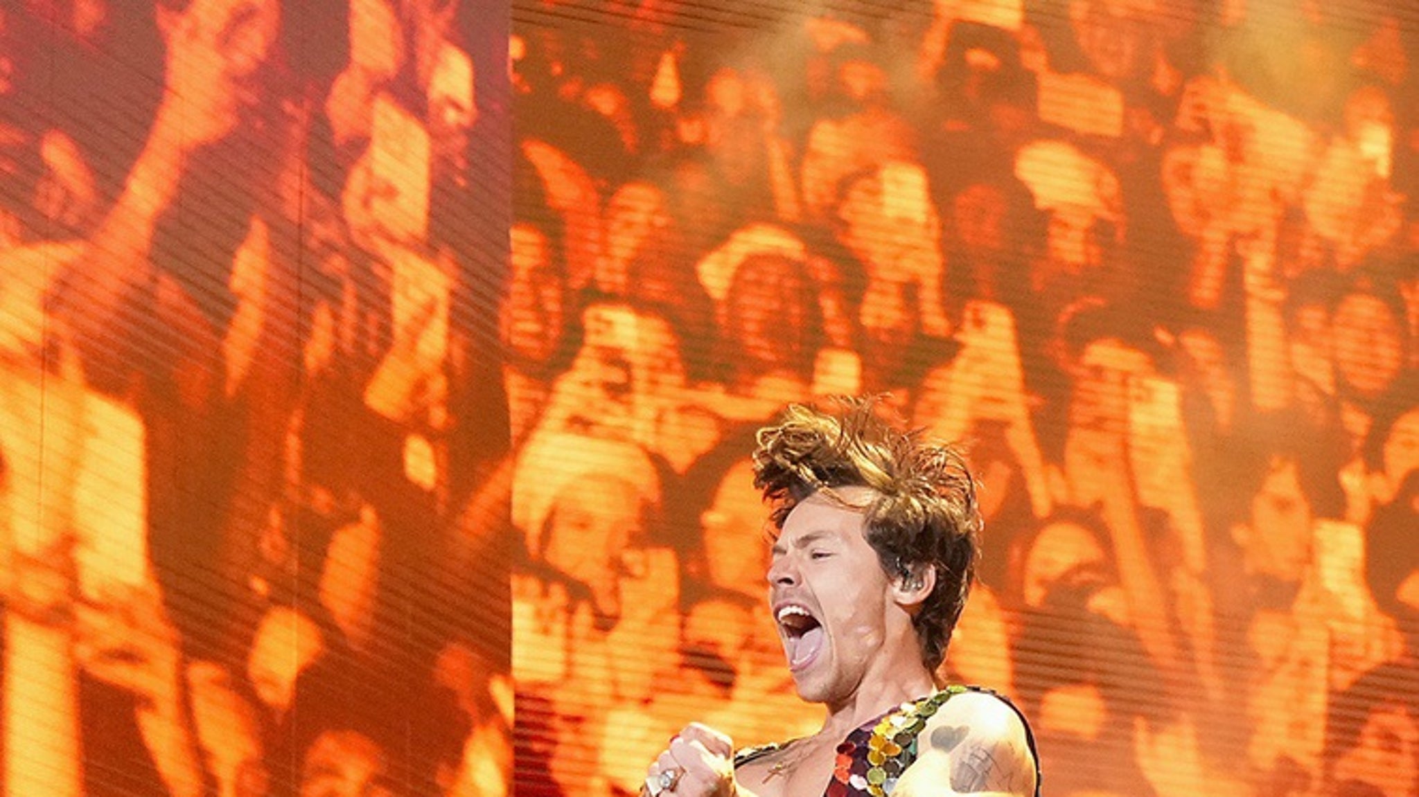 Harry Styles Hottest Looks