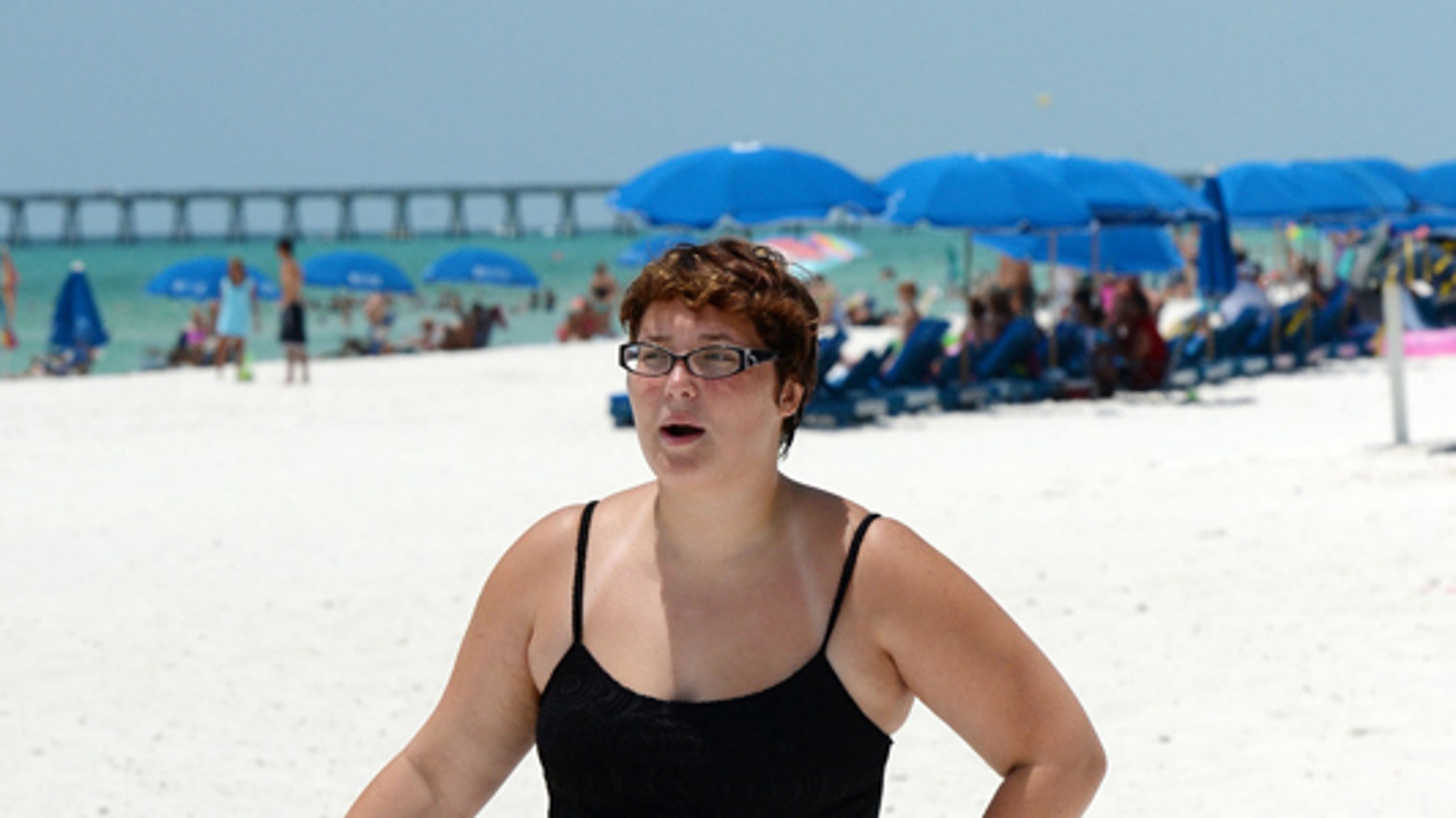 Mama Junes Red Hot Beach Photos