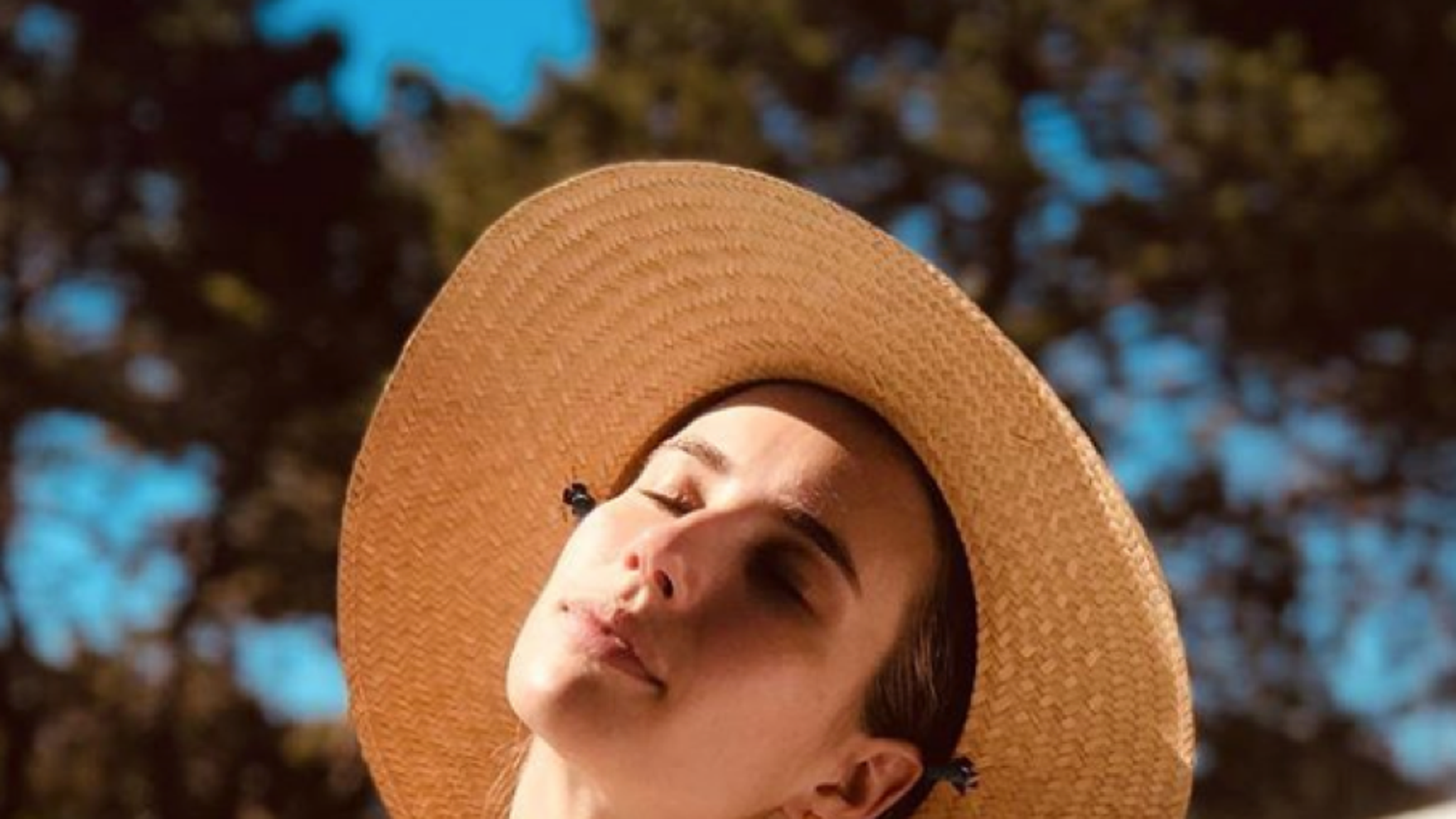 Hot Stars In Straw Hats -- Hay Girl!