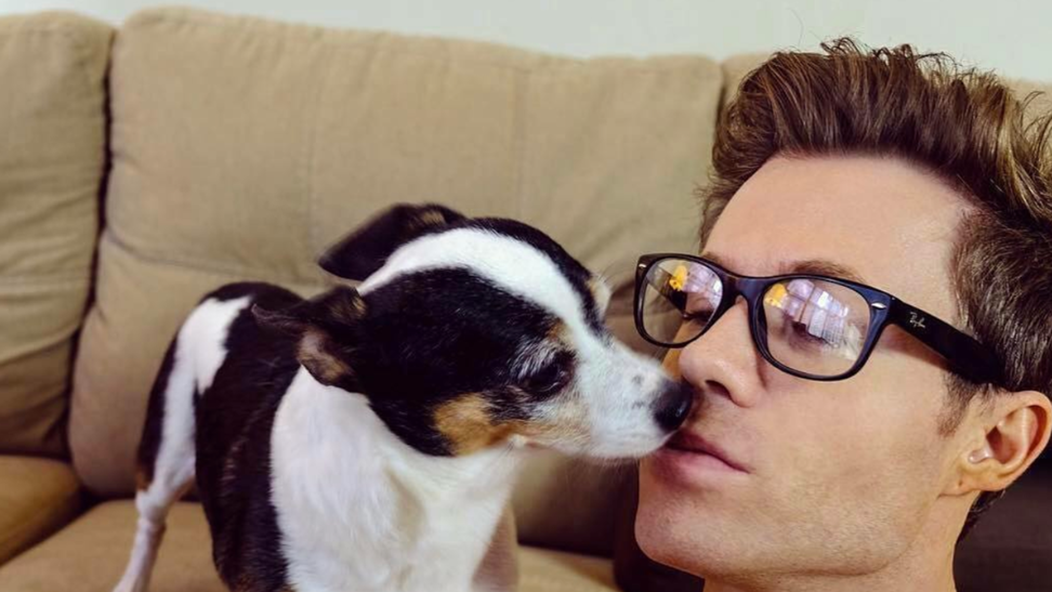 Sloppy Dog Kisses -- Pooch Smooch!