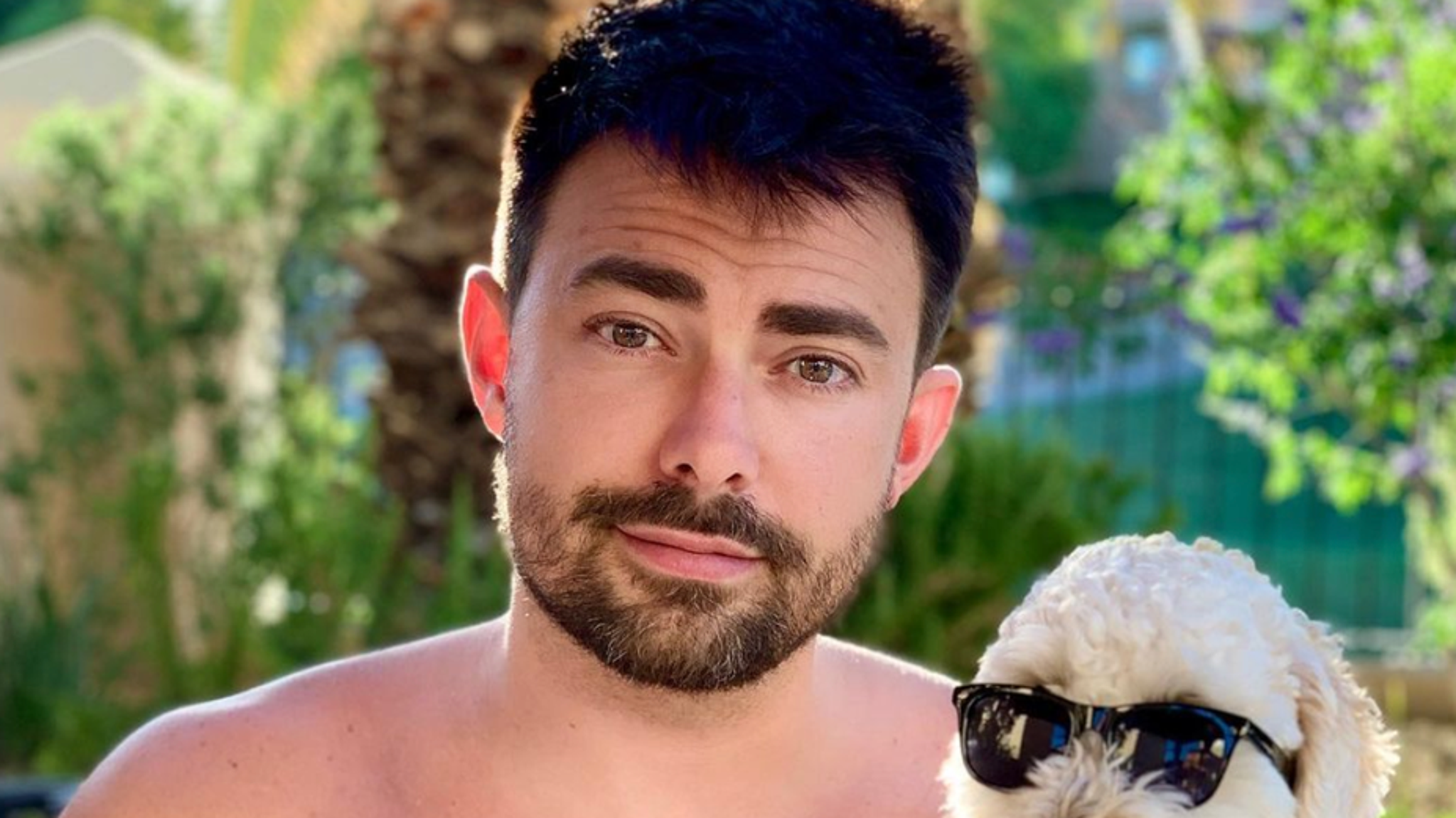 Jonathan Bennett's Shirtless Shots