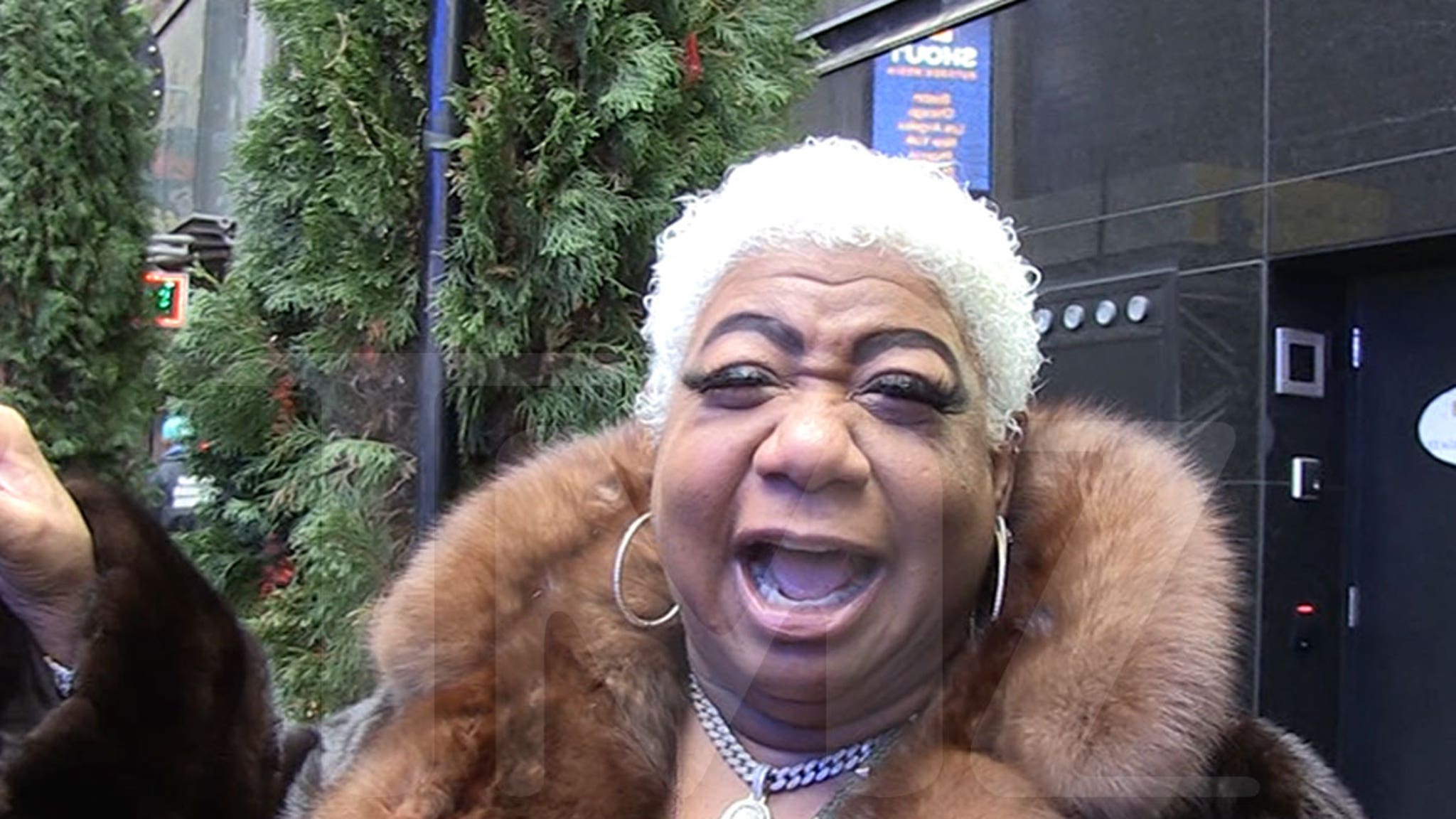 Luenell Ribs 50 Cent For Megan Thee Stallion Apology Wants To Host