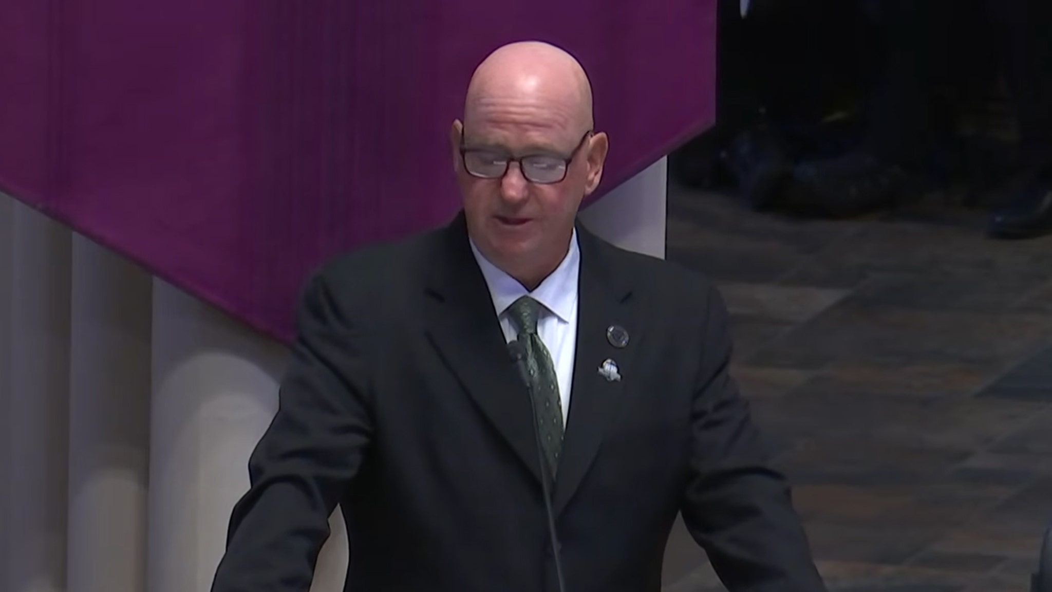 Lou Holtz's Son Skip Honors Dad With Emotional Tribute At Funeral, ND ...