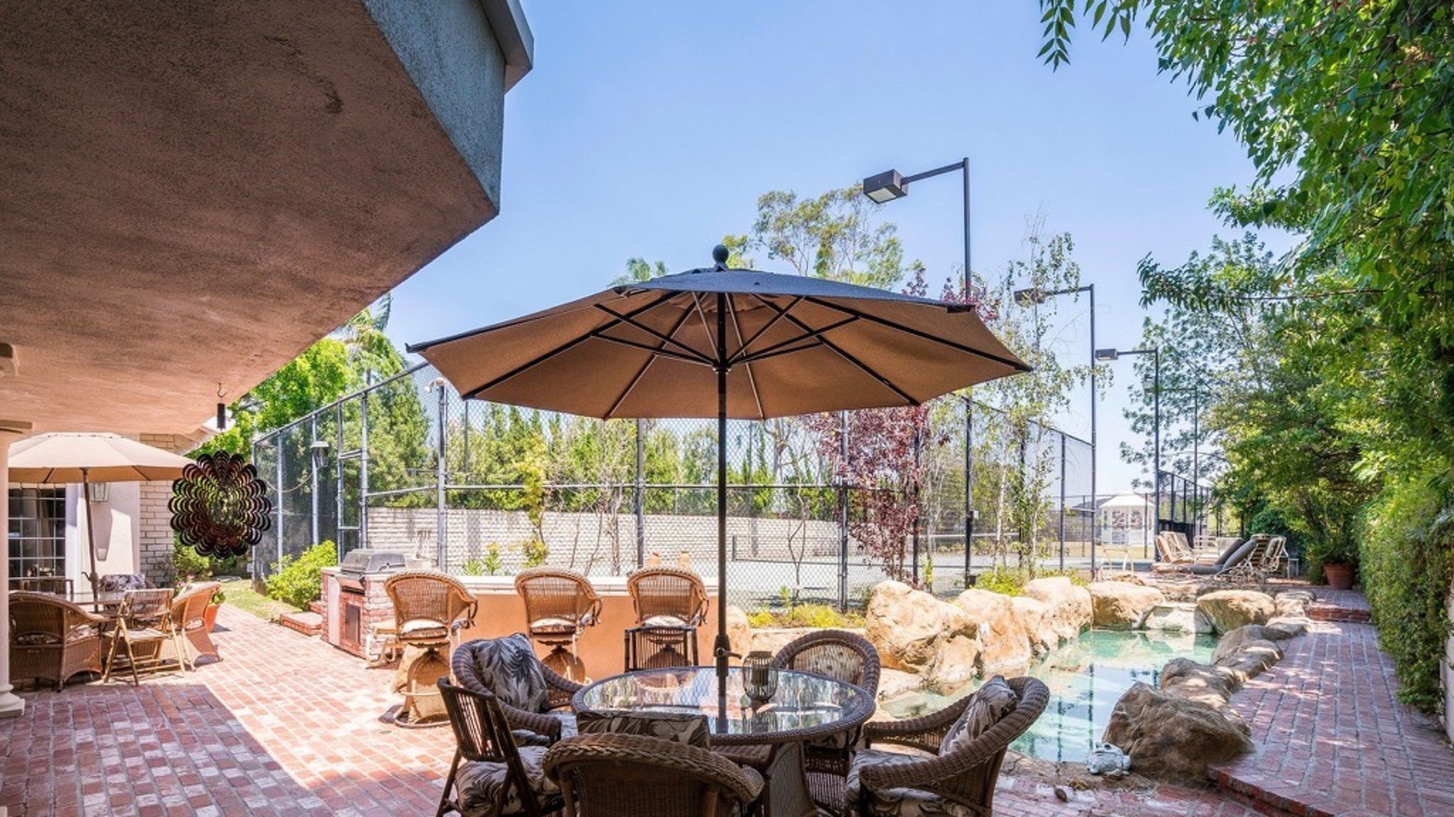 Drake and Josh House