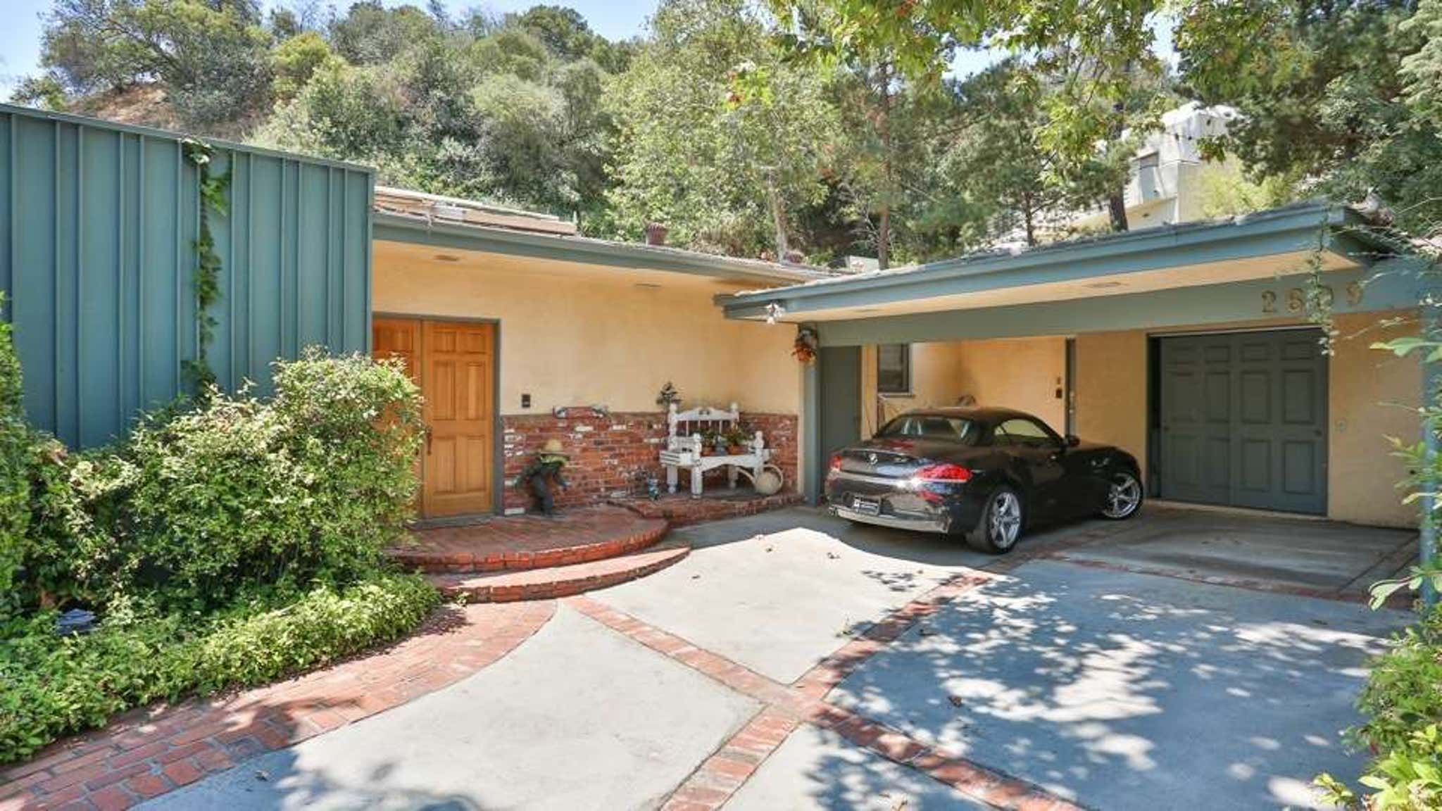 Mark Lonow's Hollywood Home -- For $ALE!