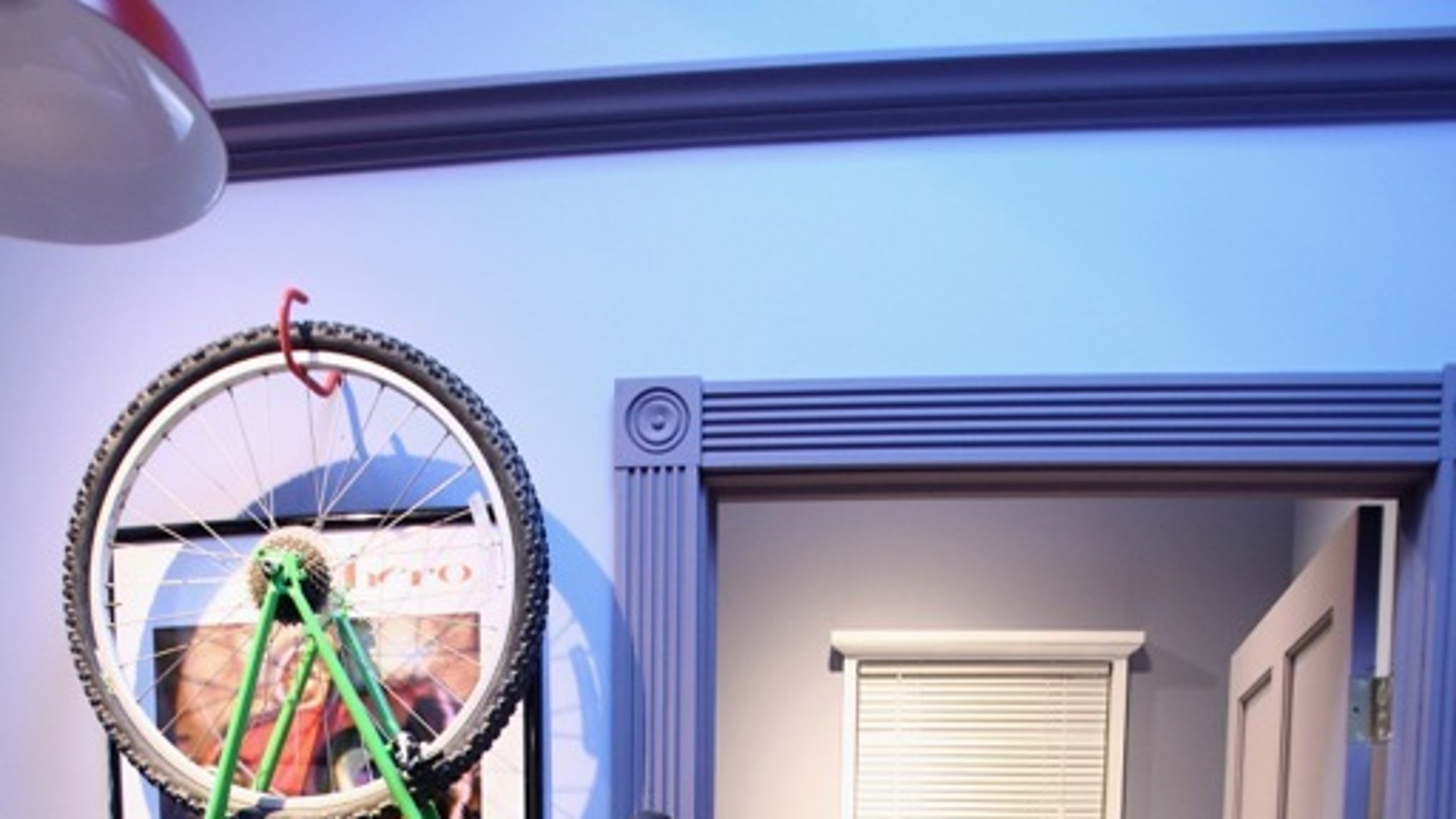 A Look Inside The Seinfeld Apartment