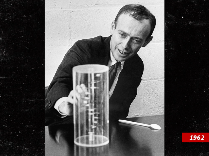 DNA Structure Co-Discoverer James Watson Dead at 97