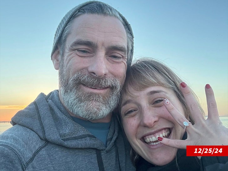 Allison Mack Married