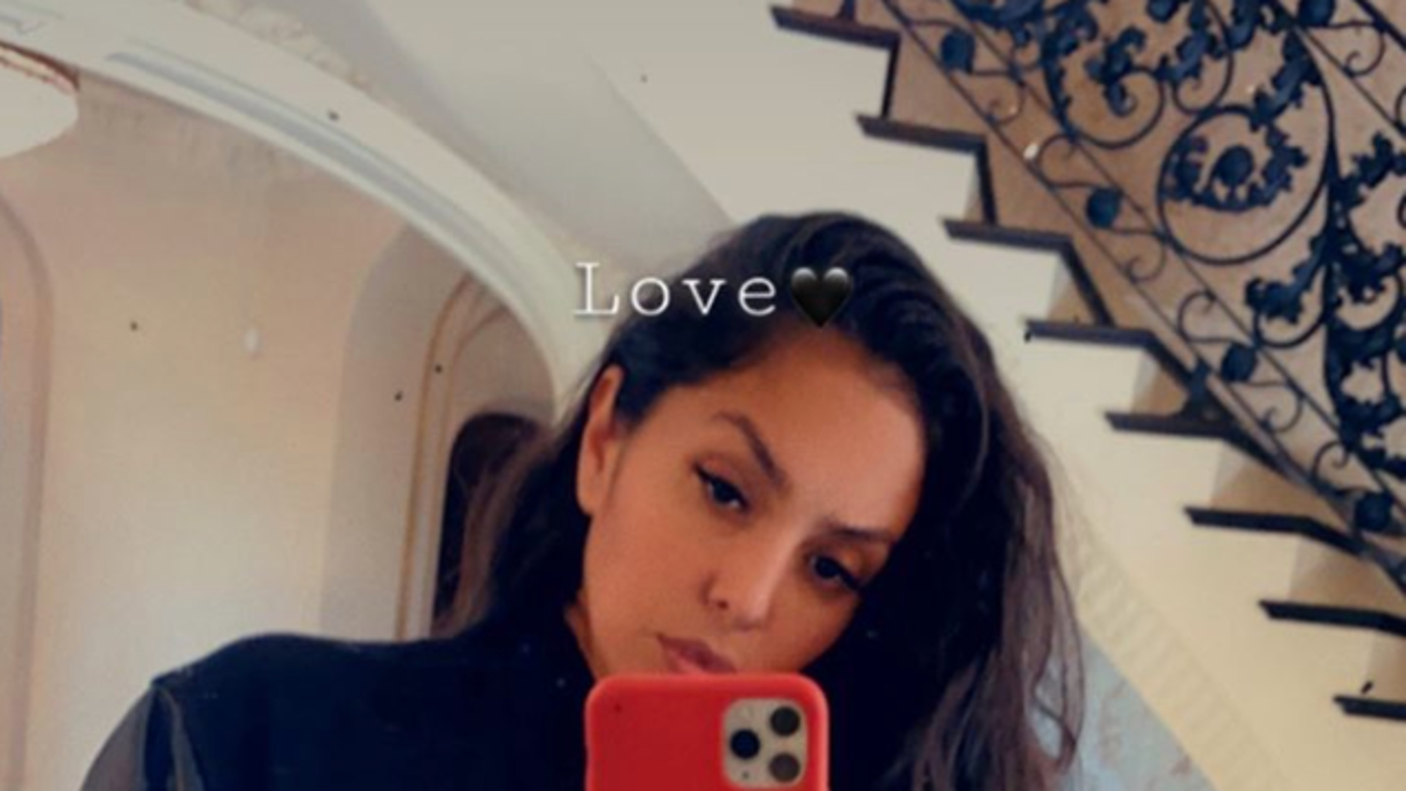 Vanessa Bryant's Kobe #Keepsakes