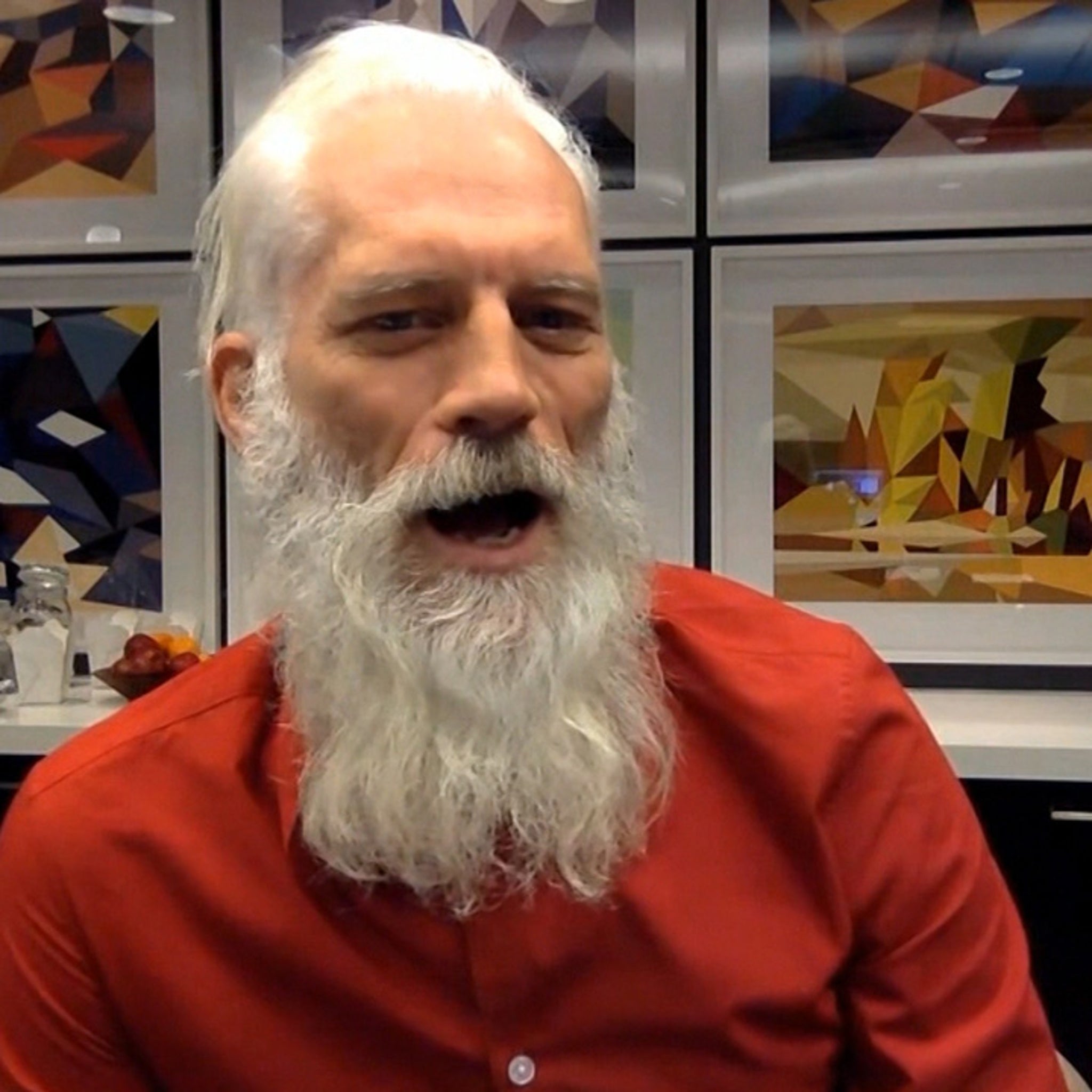 Santa Martin's Instagram, Twitter & Facebook on IDCrawl