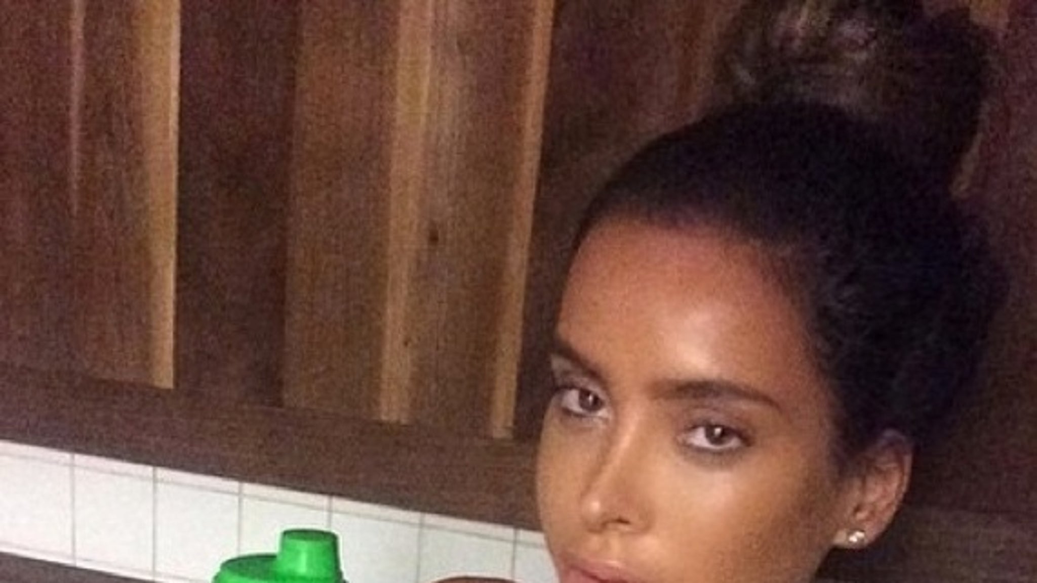 Sarah Stage's Sexy Snapshots