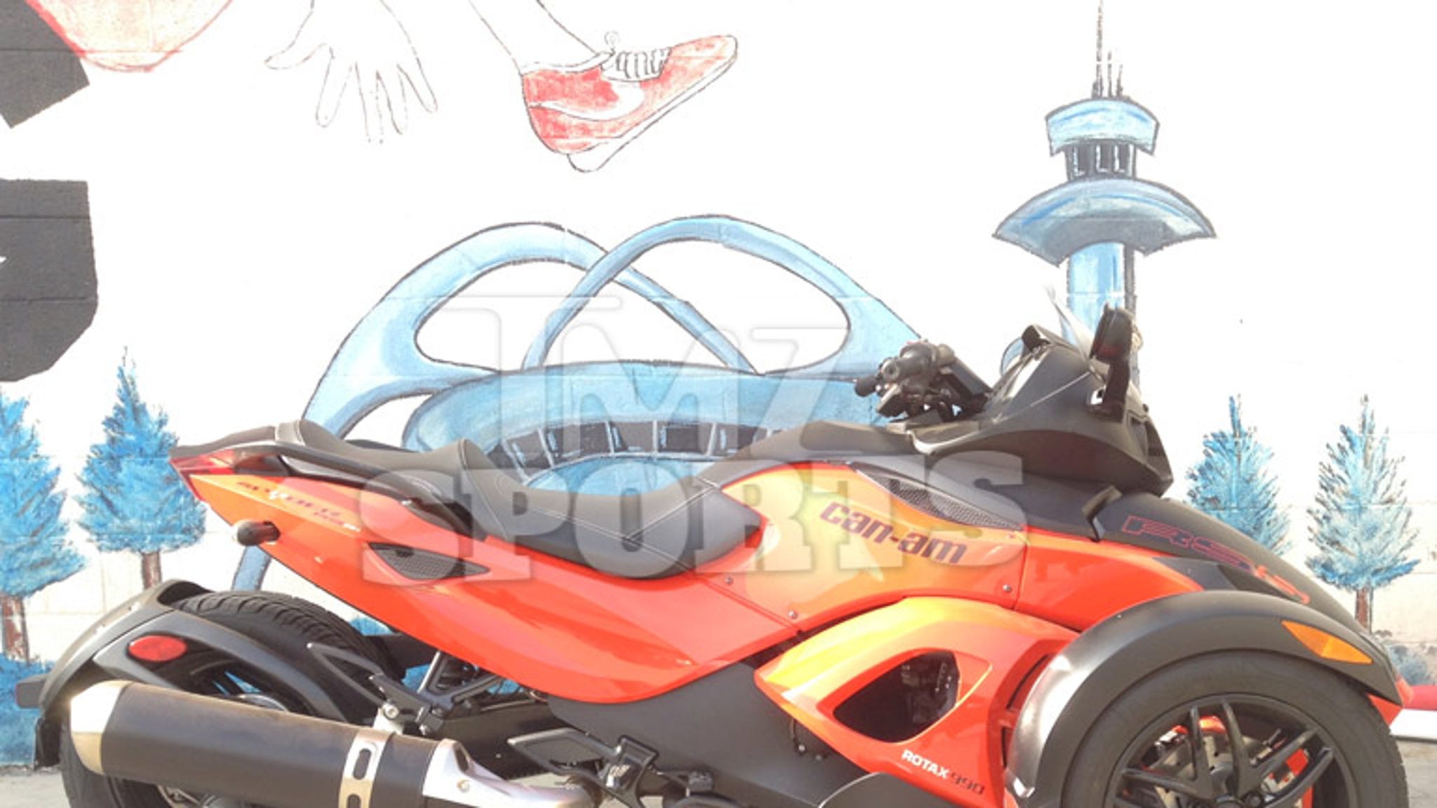 Deandre Jordan's Tron Tricycle