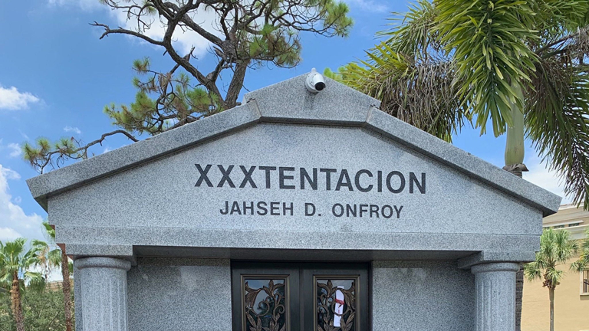 XXXTentacion Gravesite