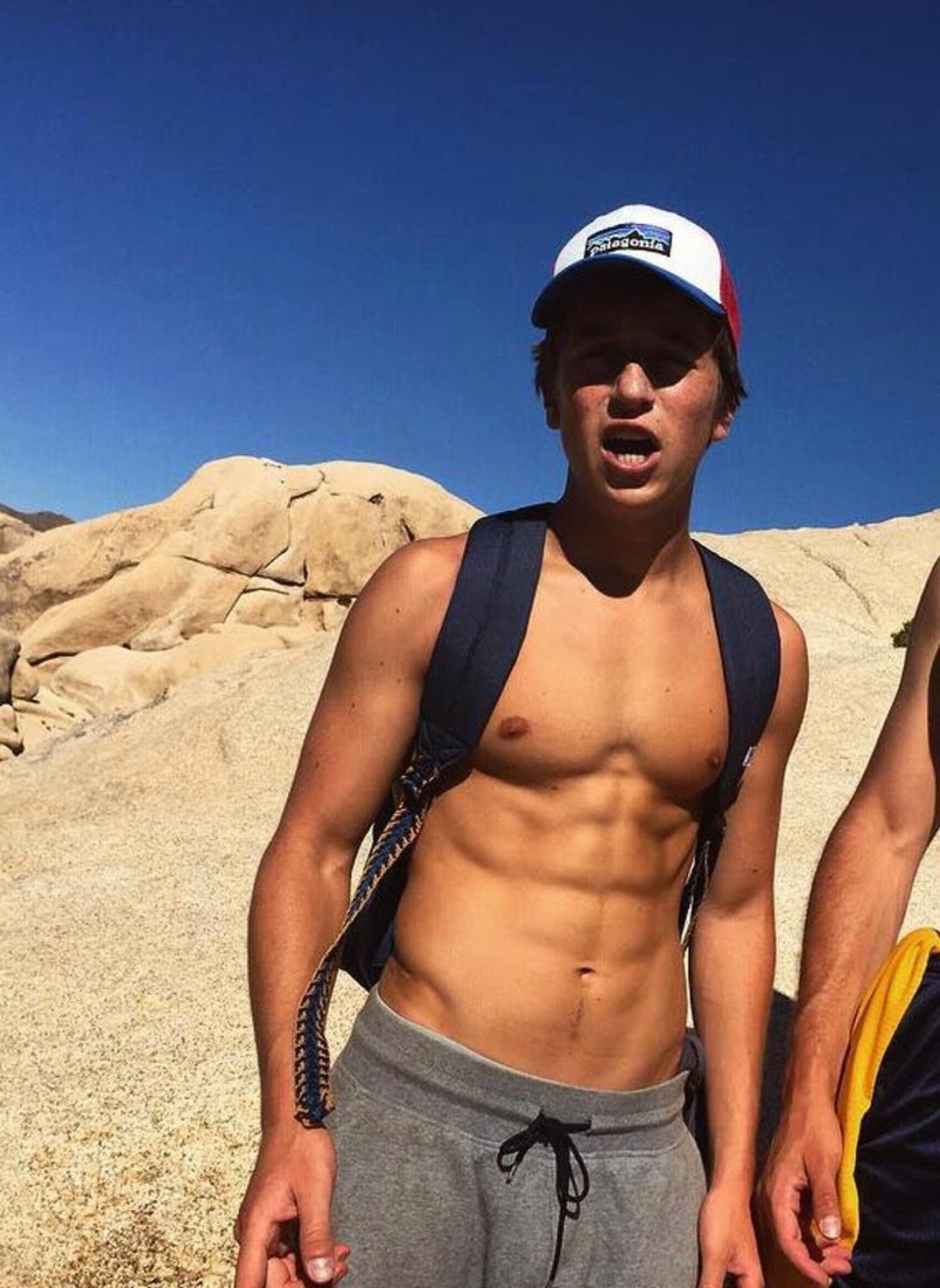 Skyler Gisondo Chest Skyler Gisondo The Jared Booksmart Sweatshirt