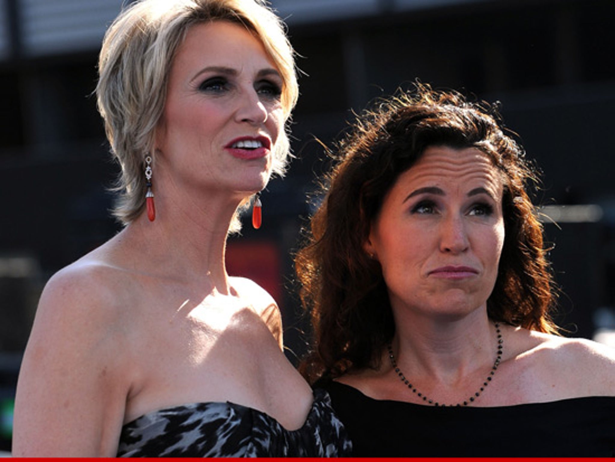 Jane Lynchs Courtship And Wedding To Lara Embry Were A Splitsville For