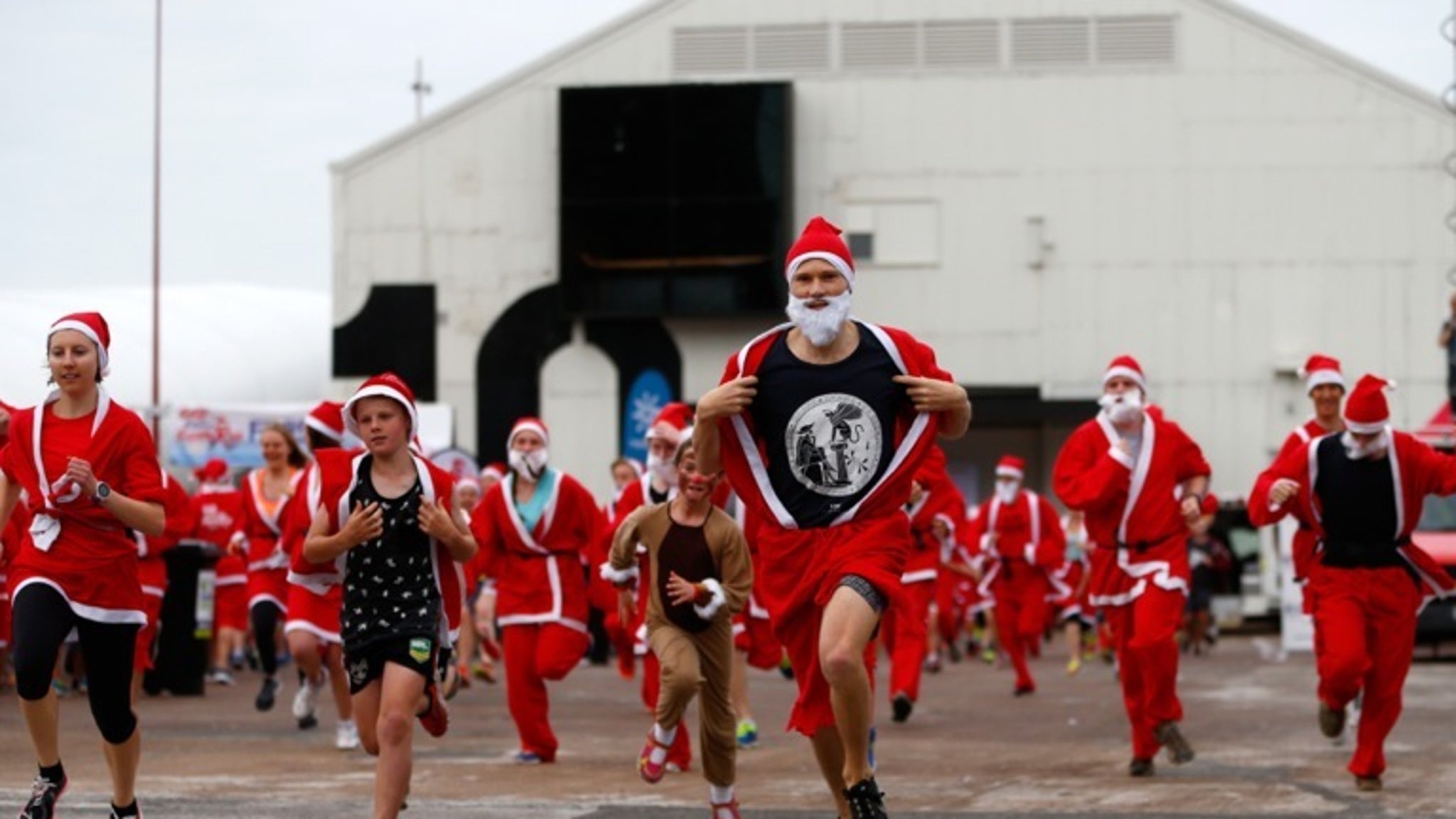 Run Santa, Run! -- Auckland's Annual Santa Run