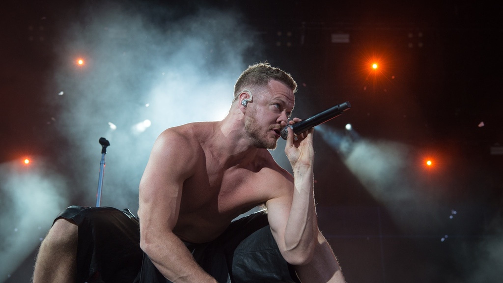 Imagine Dragons Singer Daniel Reynolds Performance Pics