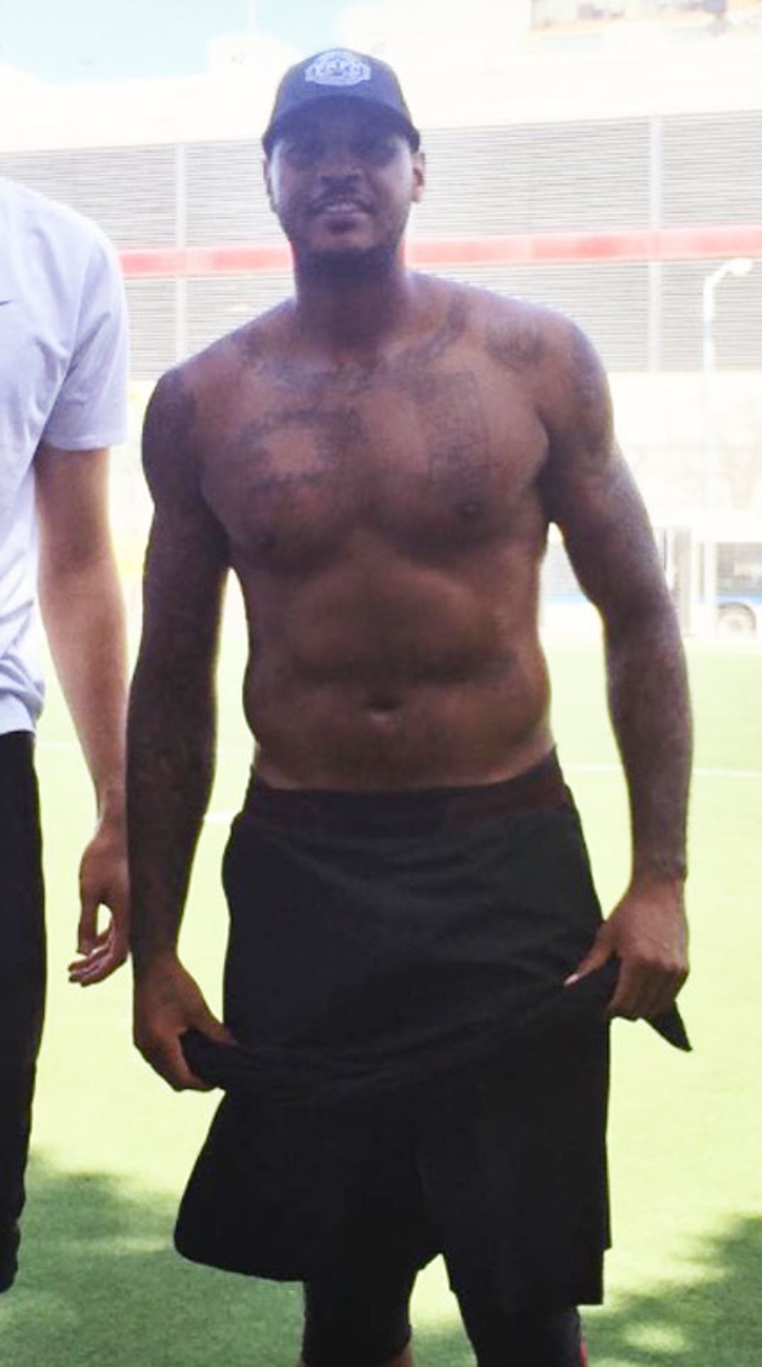 Carmelo Anthony Abs Carmelo Anthony Spends Offseason Basketball