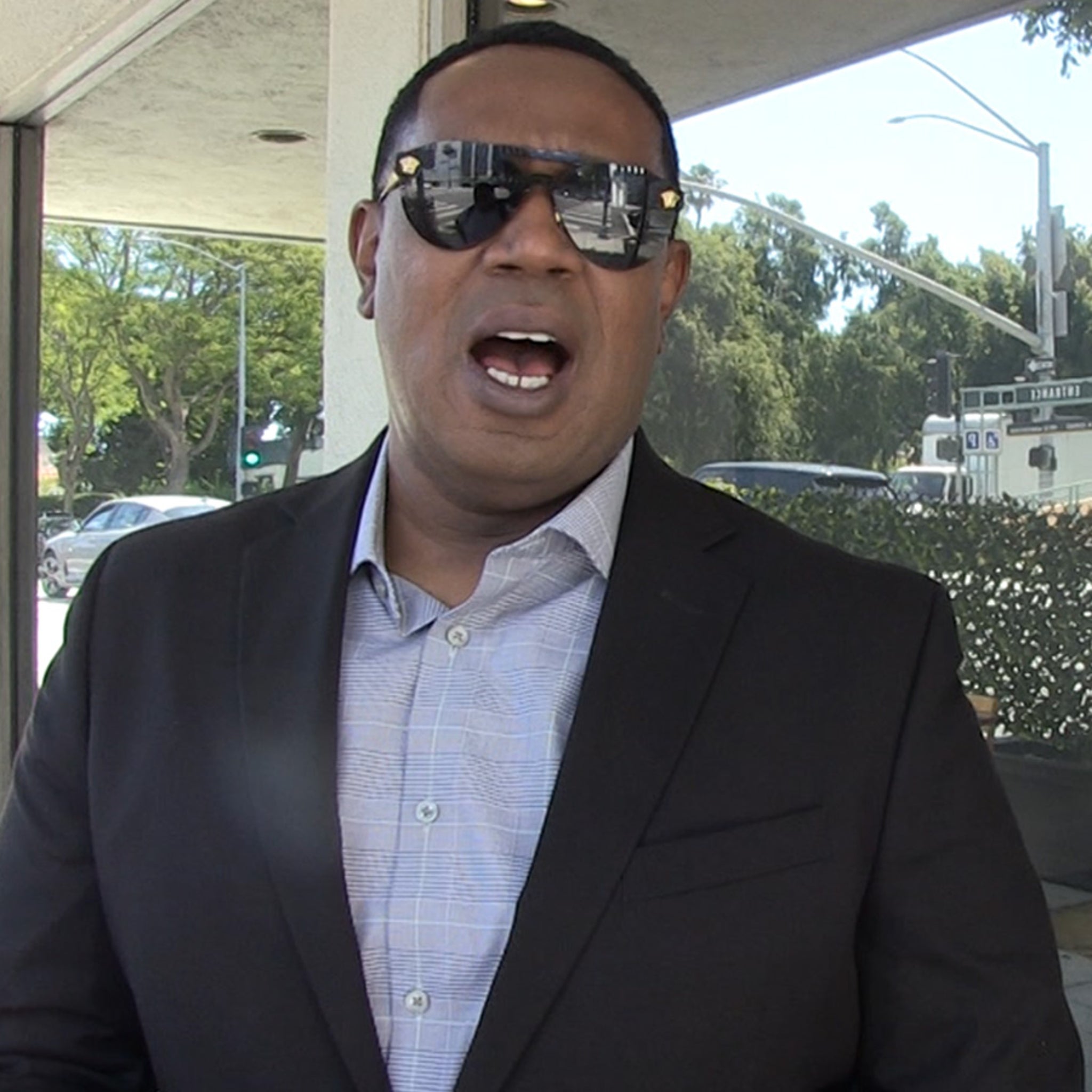 Raymond Brothers's Instagram, Twitter & Facebook on IDCrawl