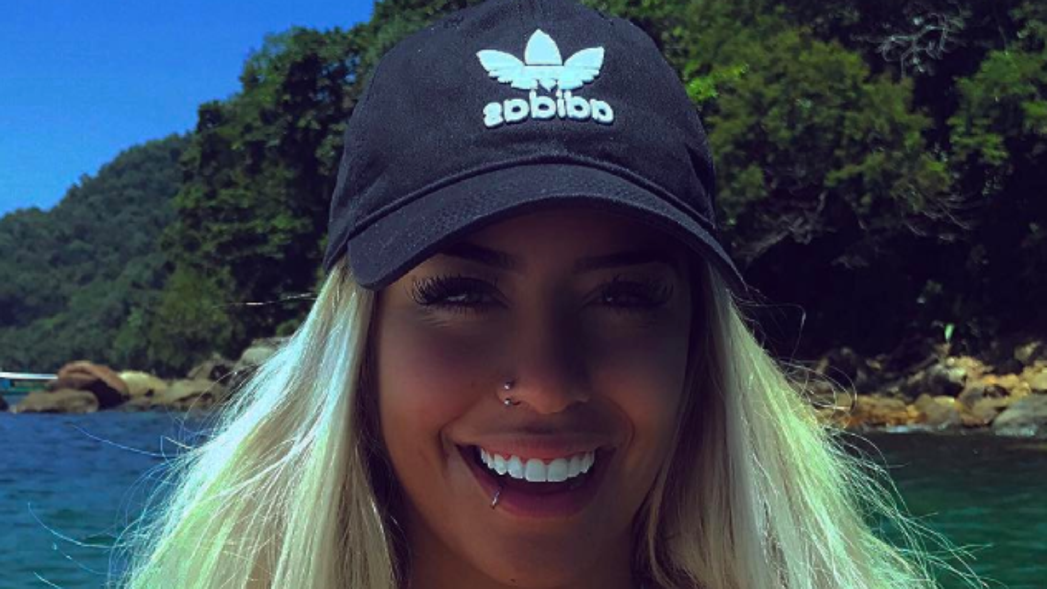 Rafaella's Hot Shots