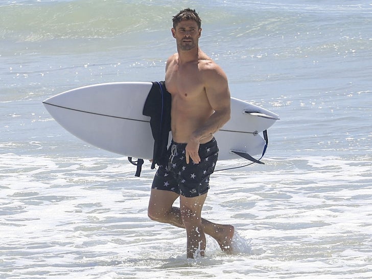 Chris Hemsworth Beach