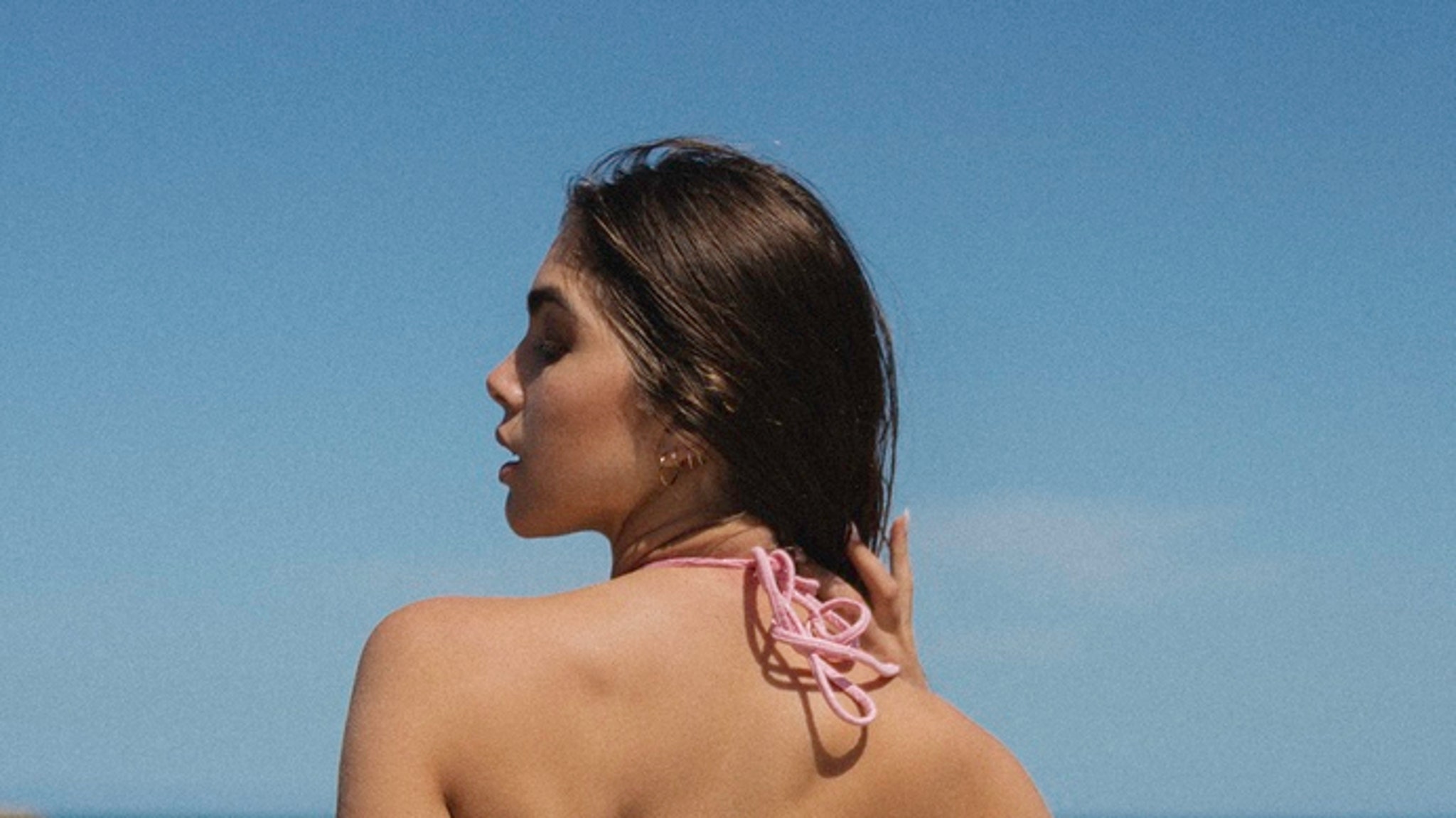 Michal Idan -- Pretty In Pink!