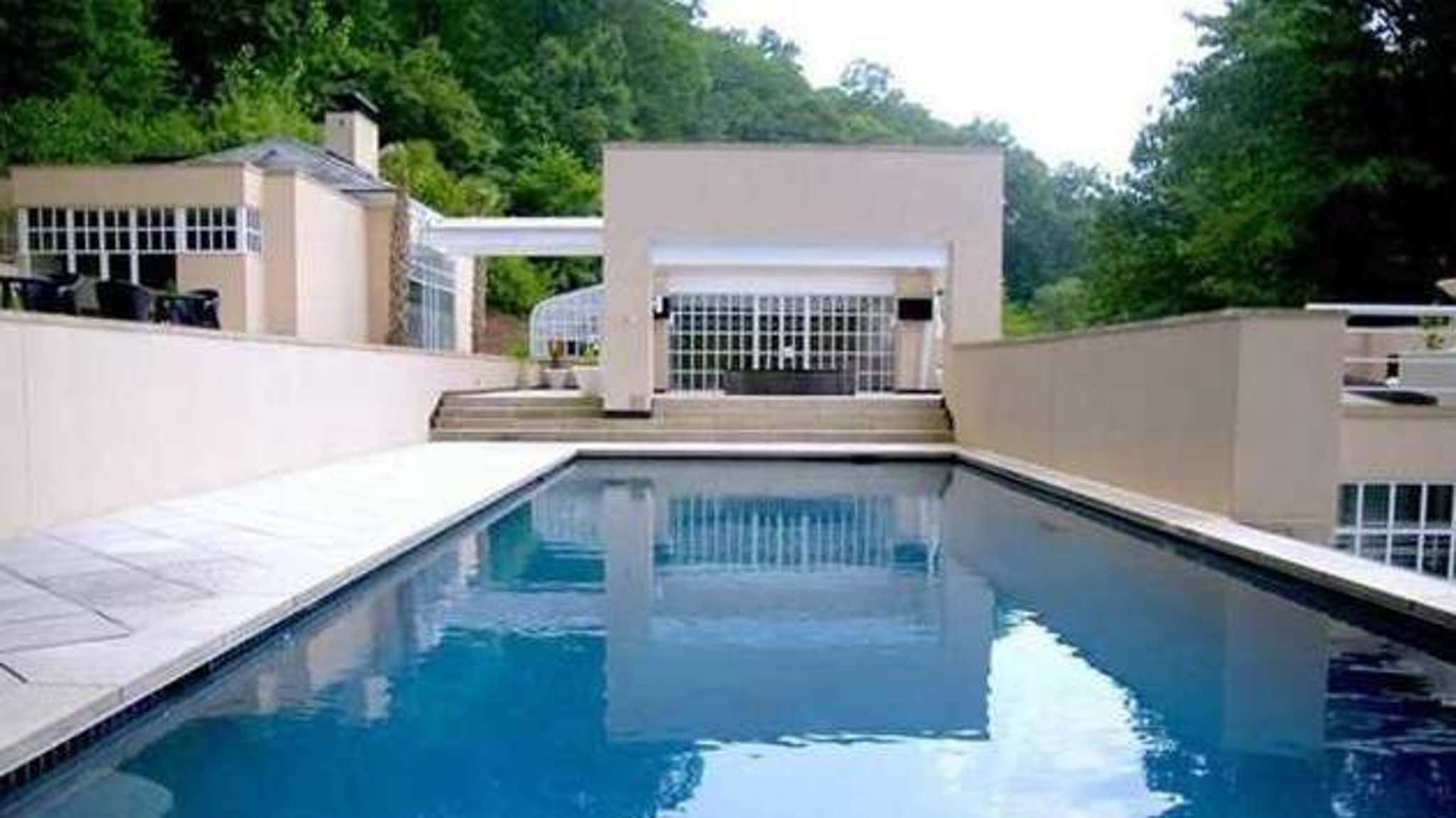 Akon House -- The Tuned Crib