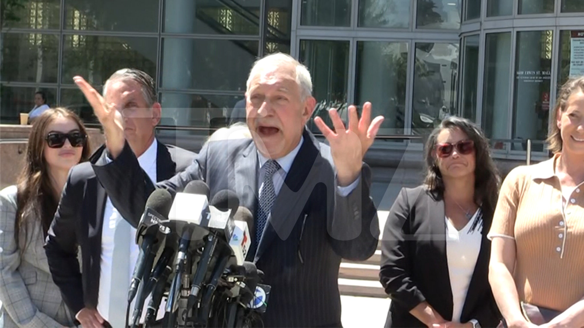 Mark Geragos Blasts Nathan Hochman