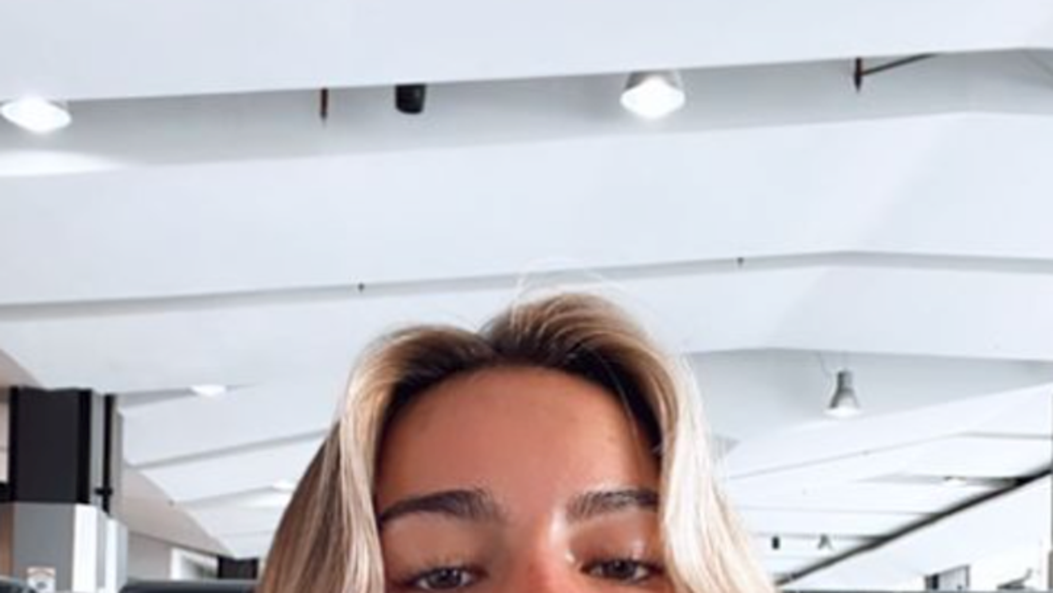 Addison Rae and Maddie Ziegler's Girls Getaway In Cabo