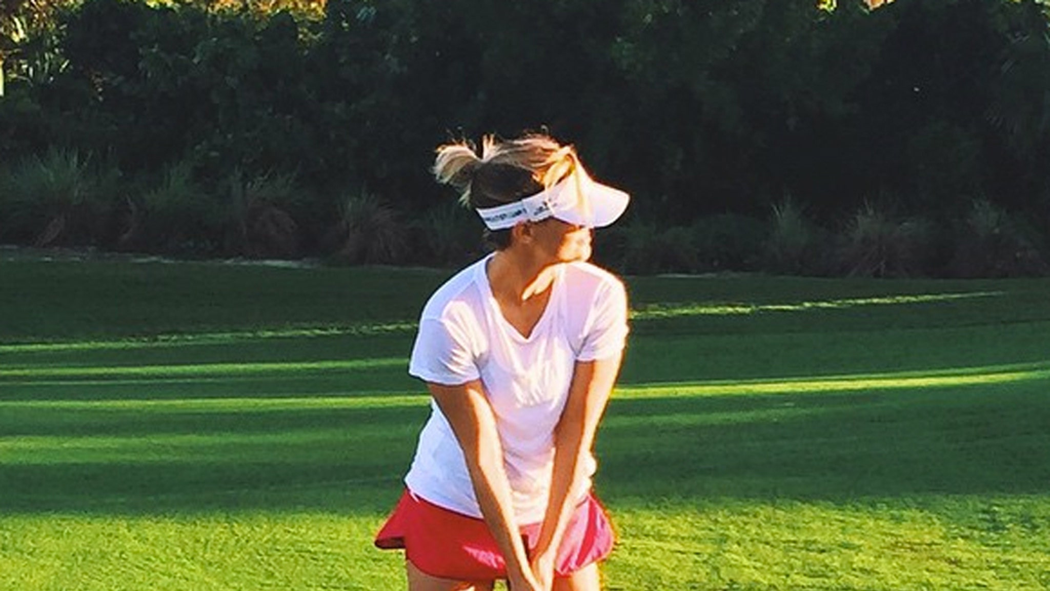 Celebrities Golfing -- See The Swinging Stars!
