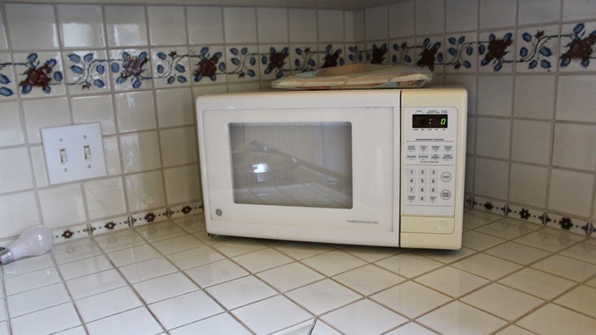 'Scream' Movie House -- The Slashing Estate