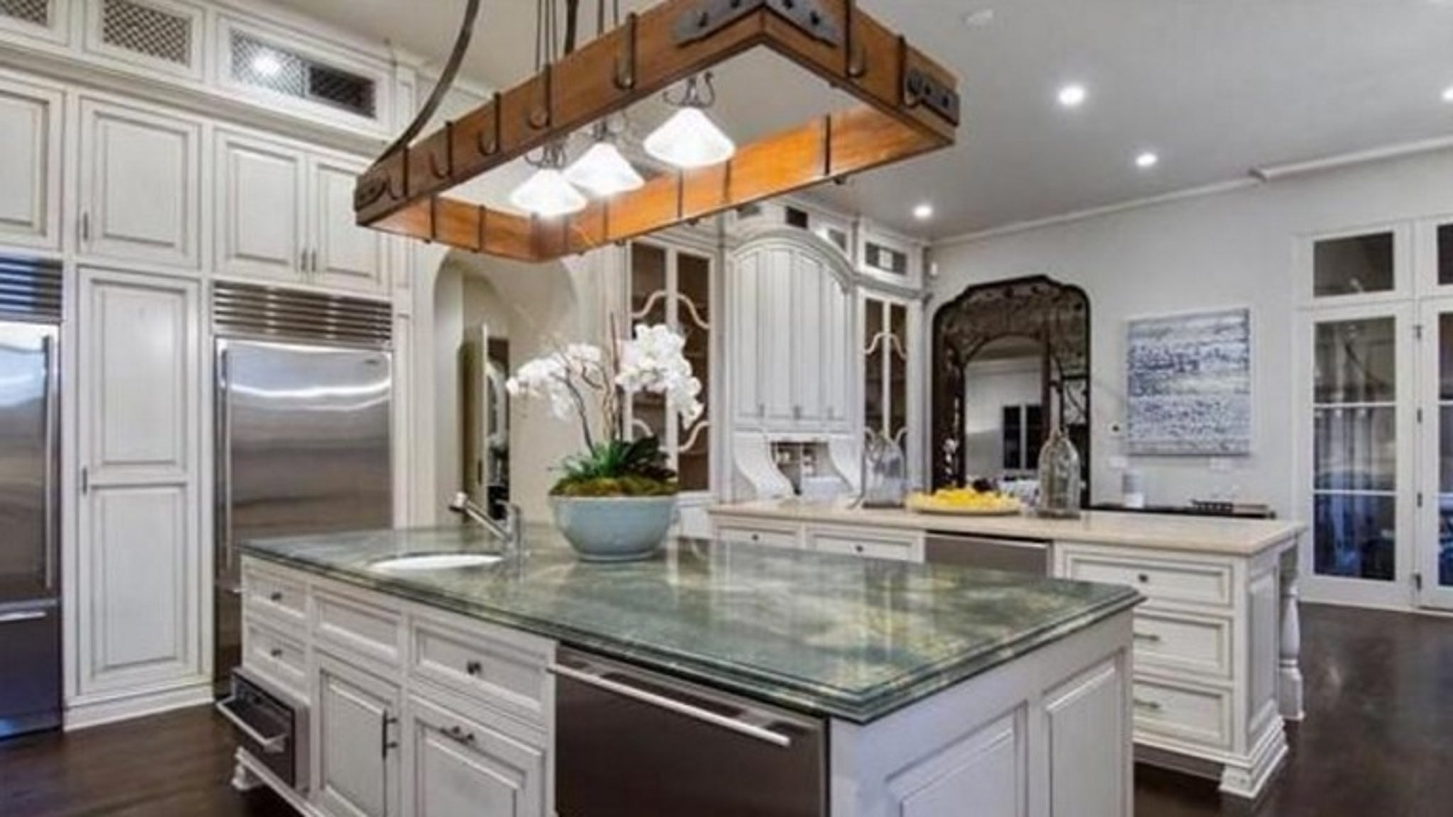 Big Sean Buys Slash's Rockin' Beverly Hills Mansion