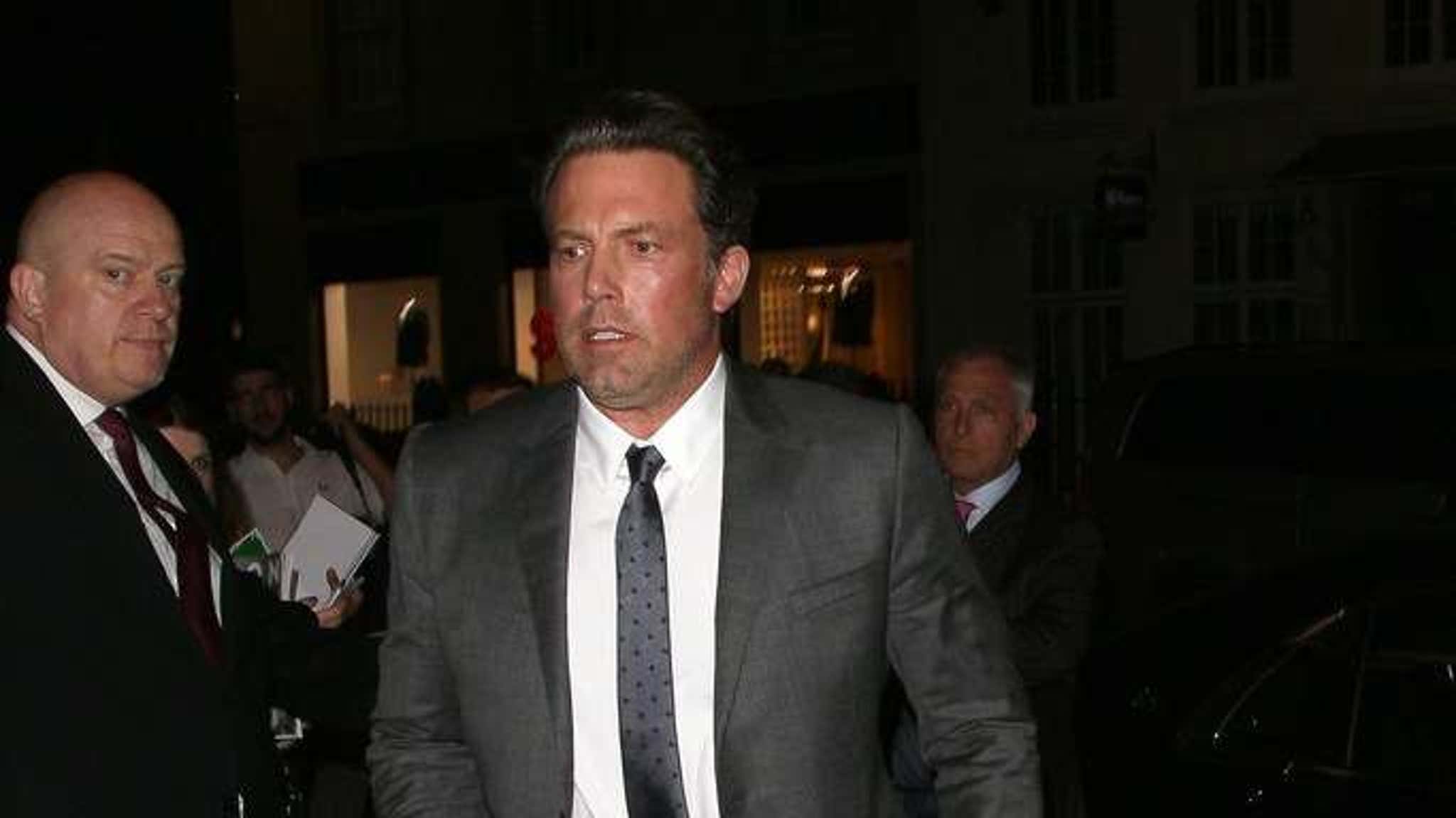 Ben Affleck Has Utility Belt FAIL