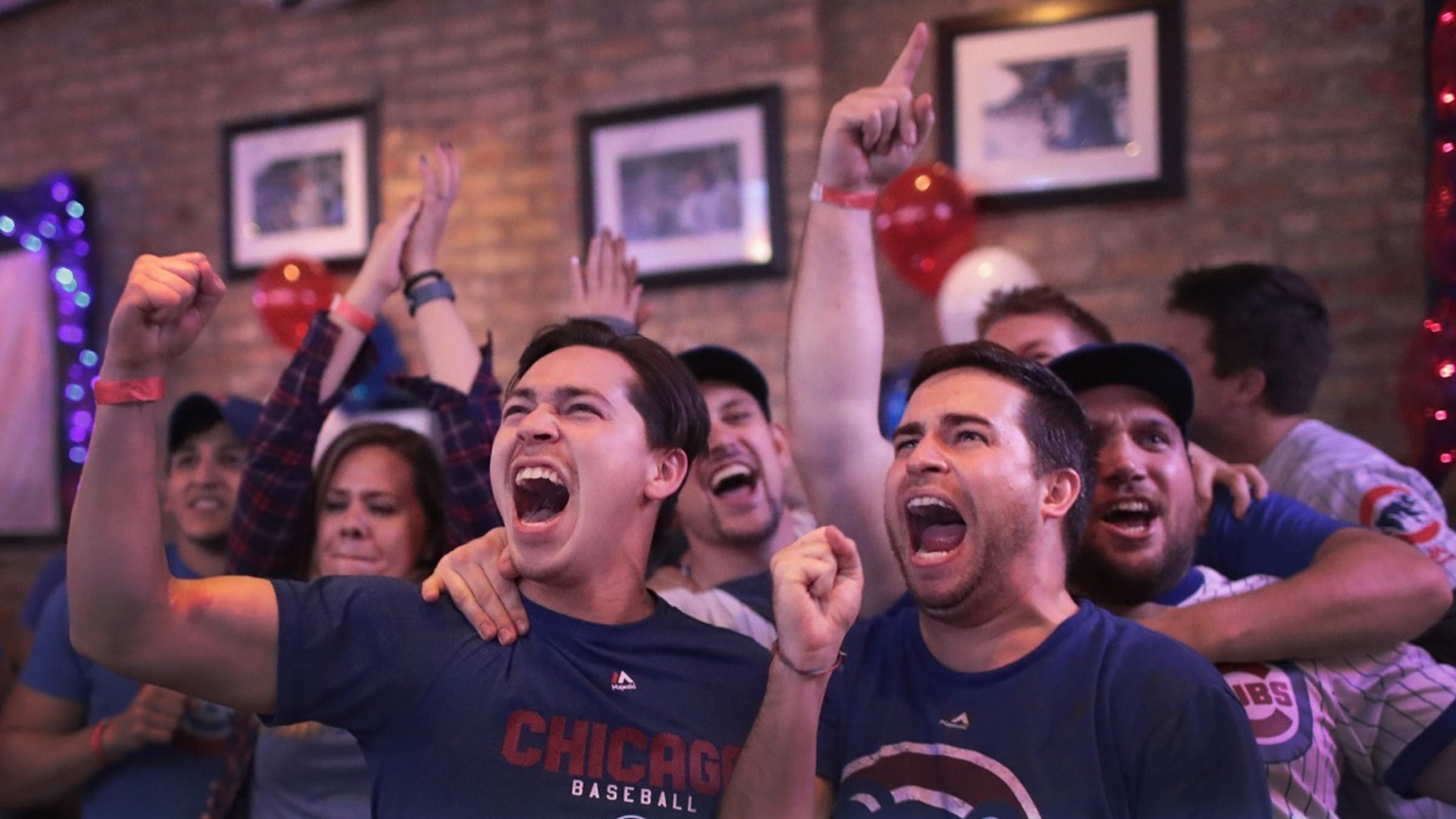 World Series -- Celebrity and Fan Reactions