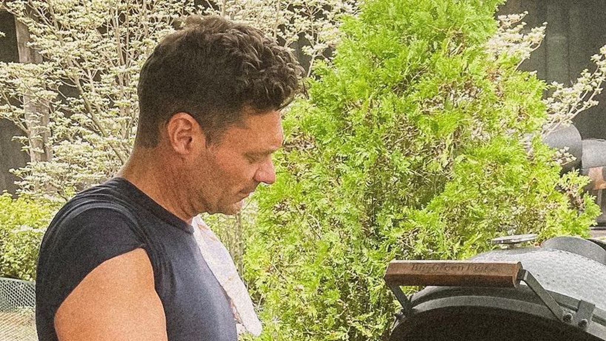 Celebrities Grilling -- Sizzlin' Stars!