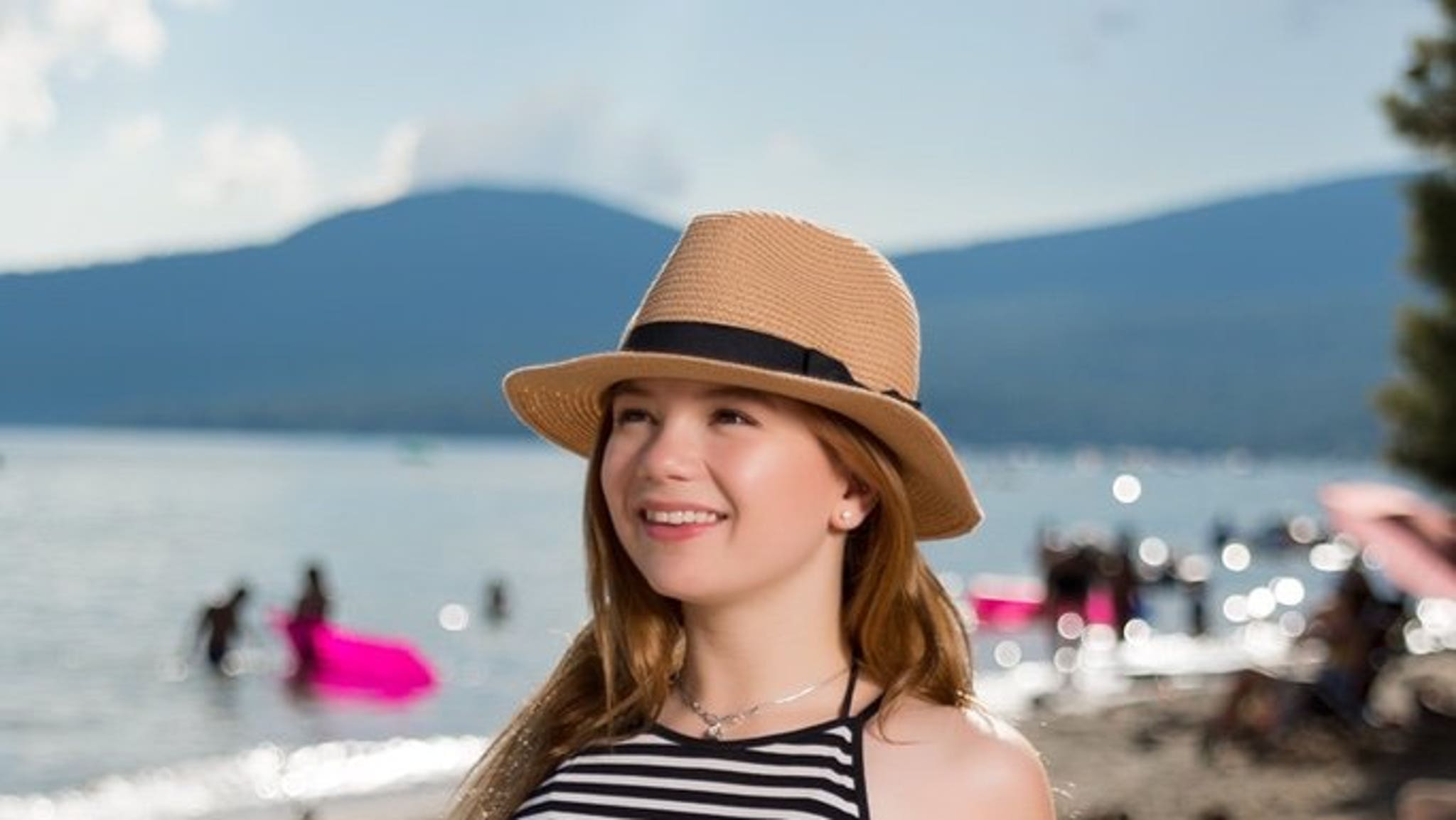 Alice Little Hot Shots