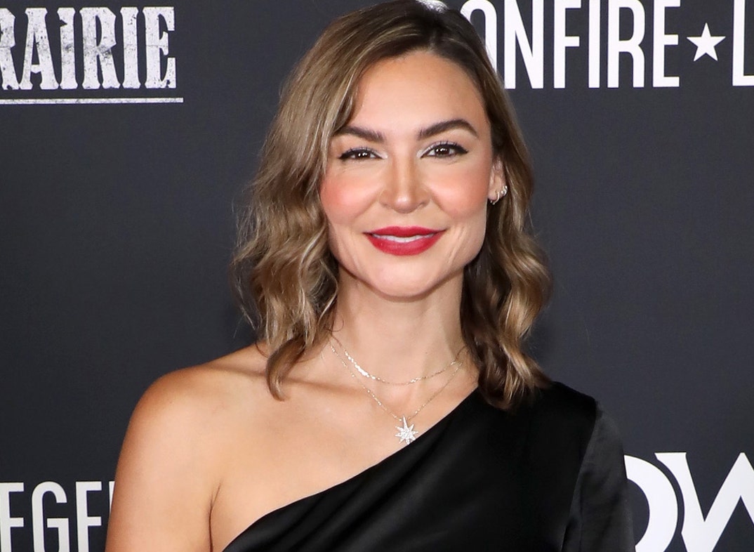 Samaire Armstrong Den Oc