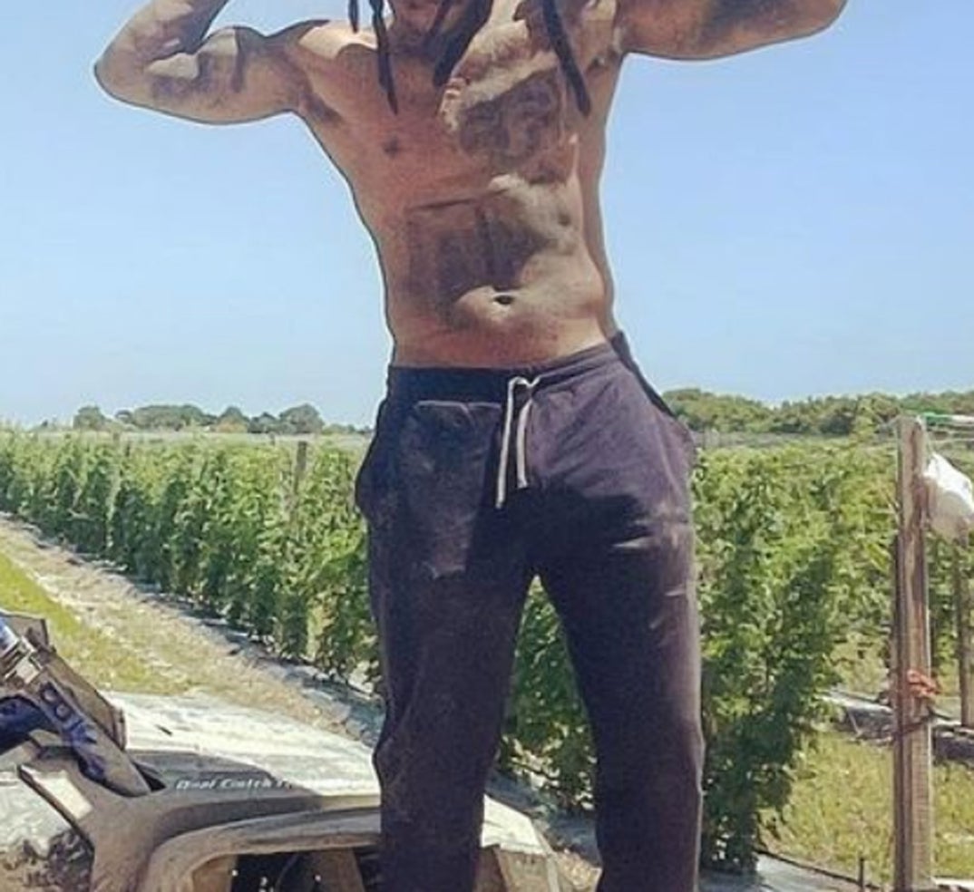 Ripped NFL Abs -- Guess Who!